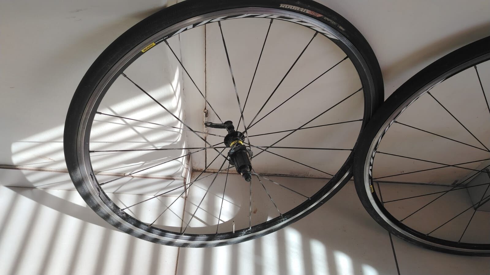 Mavic wheelset 10/11spd | Road Bike Wheels | Bike Hub