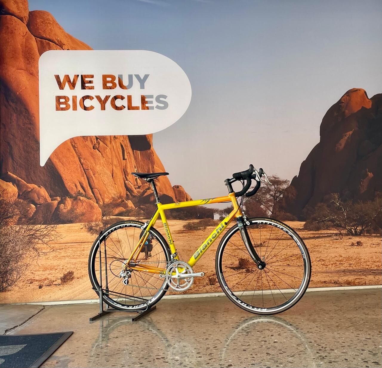 Pre-Owned Bianchi SL3 (56cm) BM10812 (2005) | Road Bikes | Bike Hub