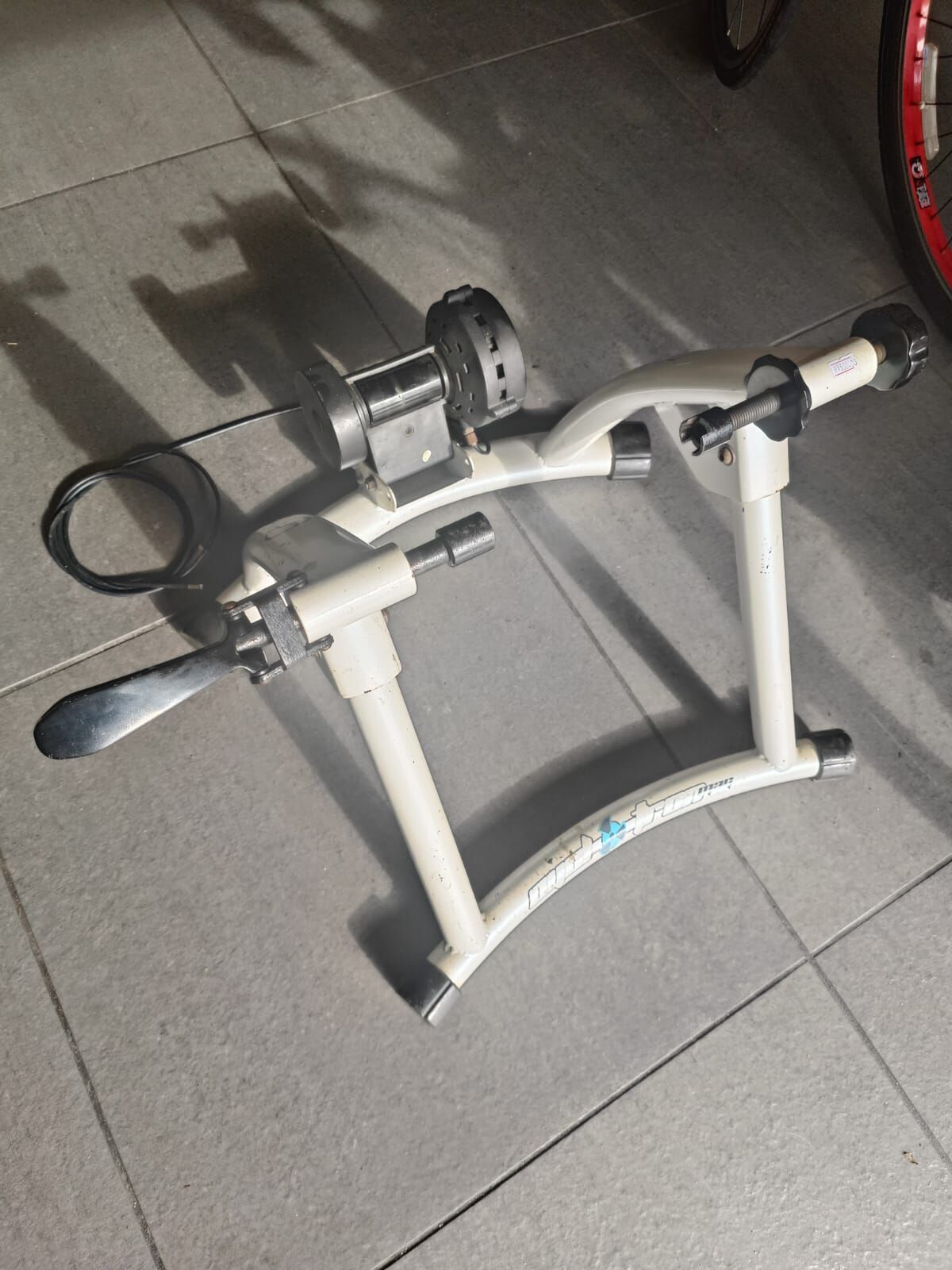 Giant Trainer | Indoor Trainers & Accessories | Bike Hub