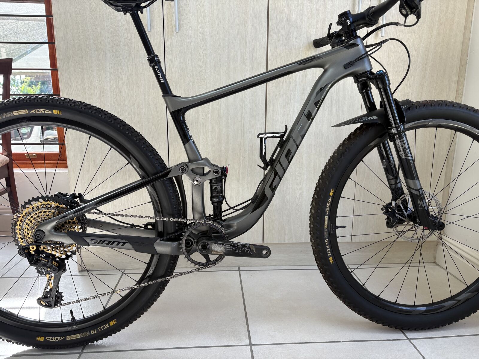 Giant Anthem Advanced Pro 1 - 29er | Dual Suspension Mountain Bikes | Bike Hub