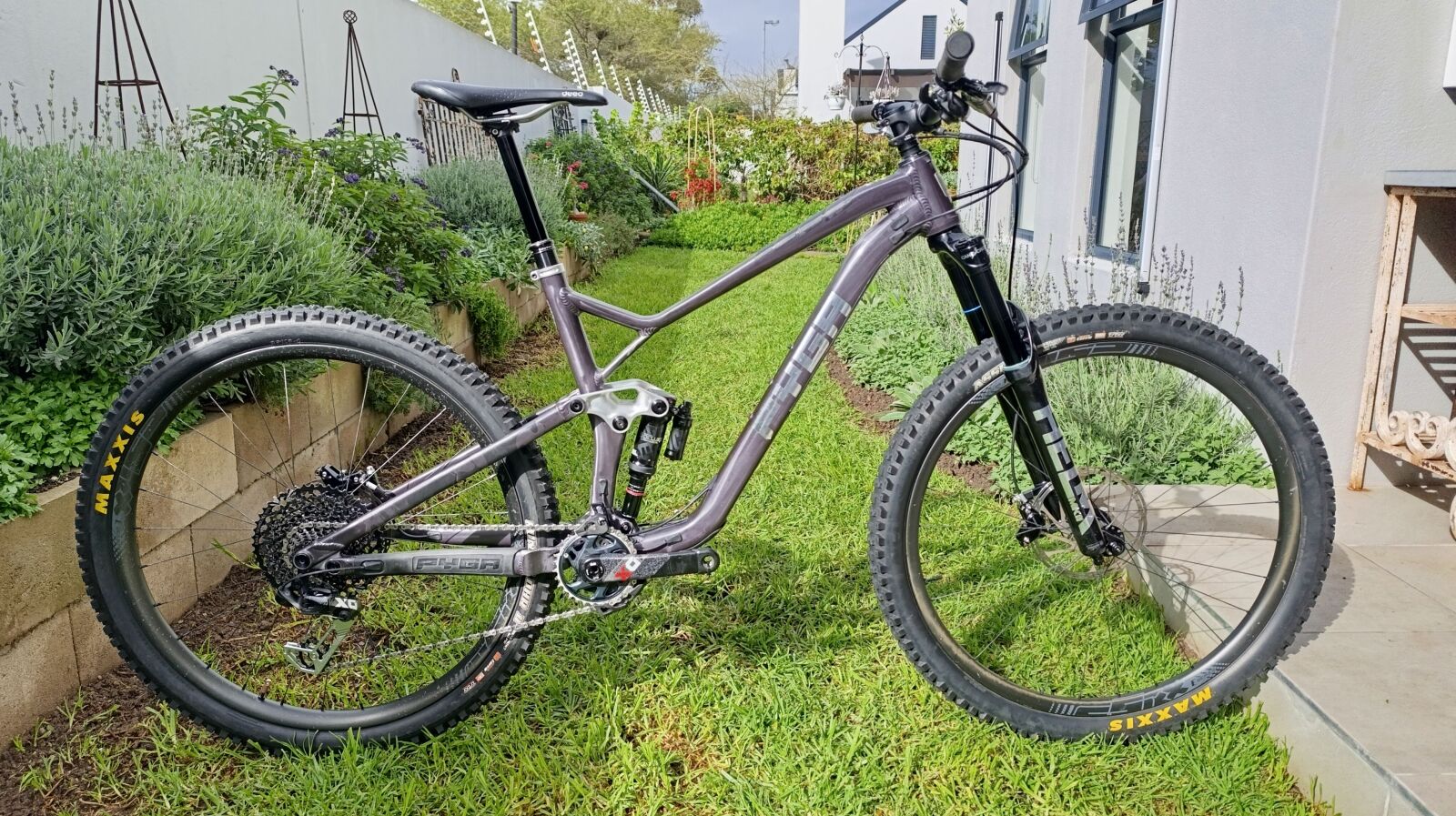 Pyga Slakline | Dual Suspension Mountain Bikes | Bike Hub