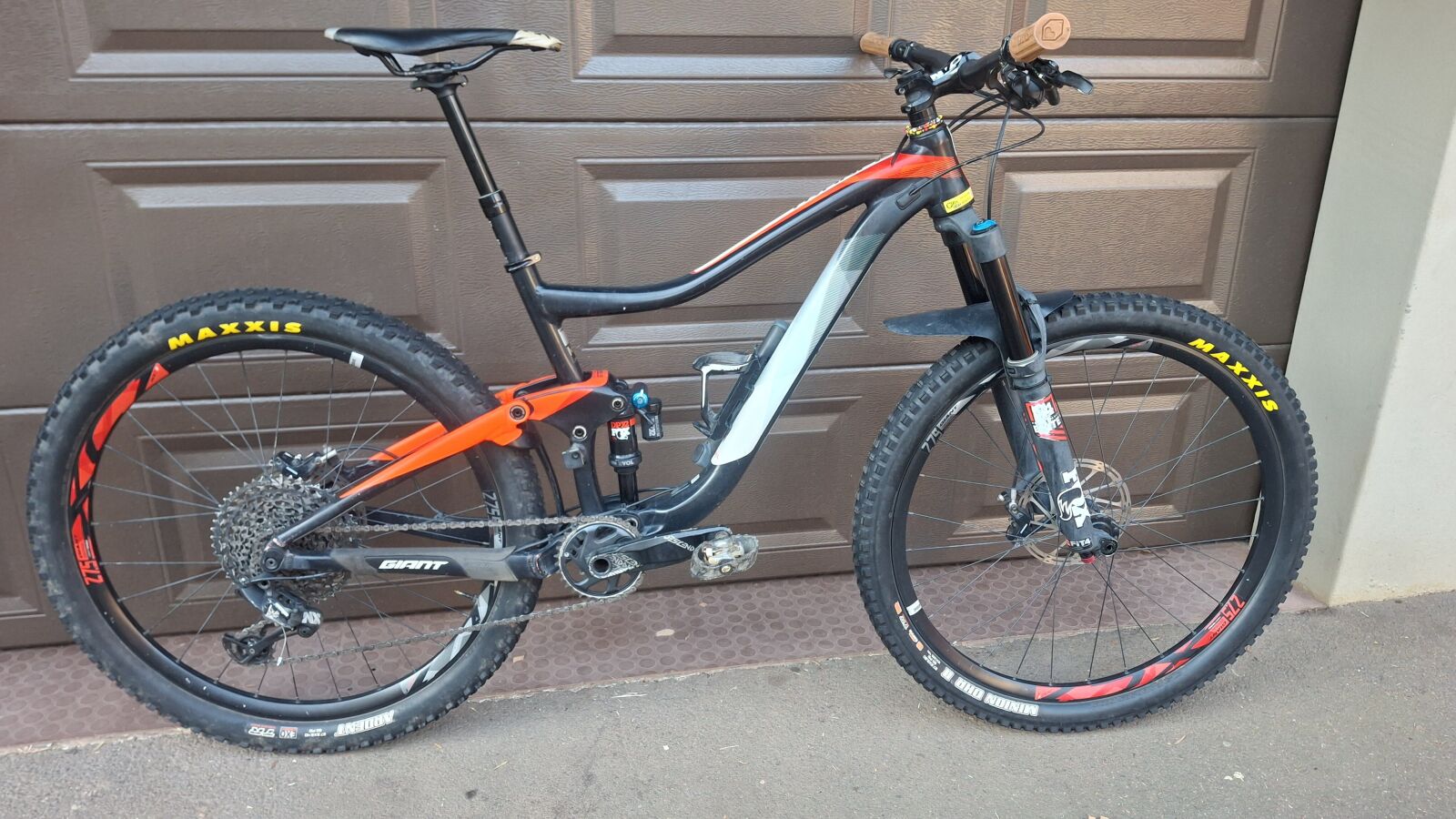 2018 Giant Trace 1 | Dual Suspension Mountain Bikes | Bike Hub