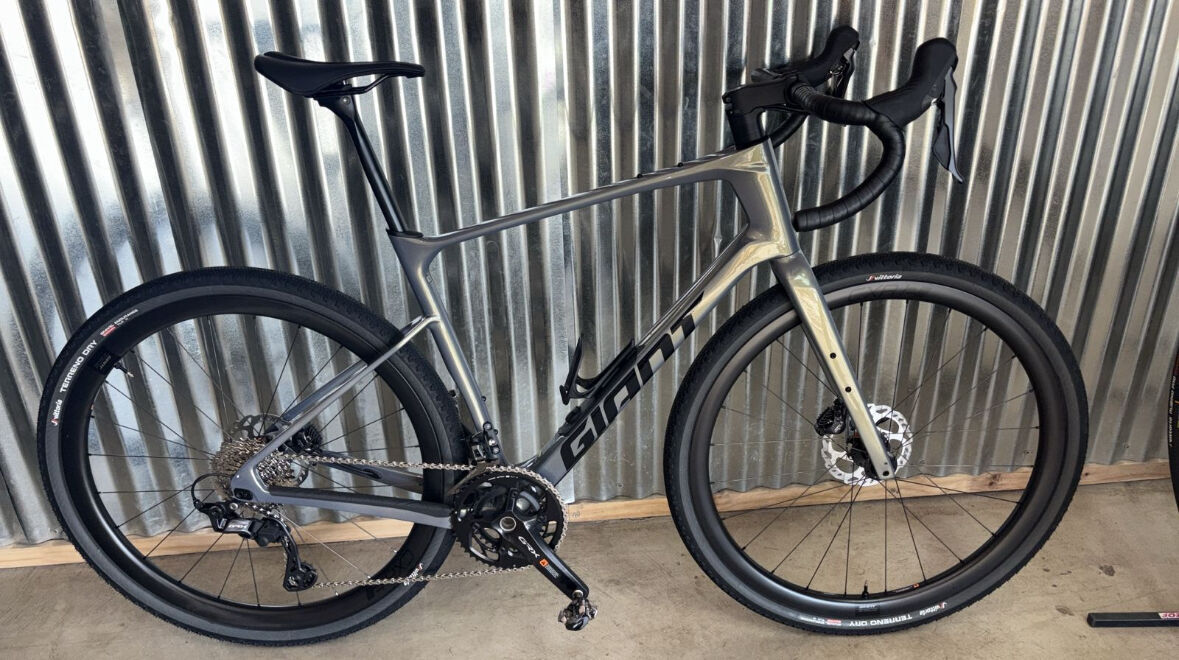 Demo Giant Revolt ADV 0 Large | Gravel Bikes | Bike Hub