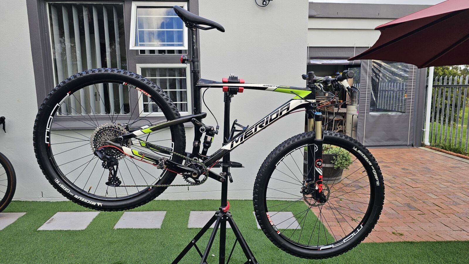 Merida Ninety Nine | Dual Suspension Mountain Bikes | Bike Hub