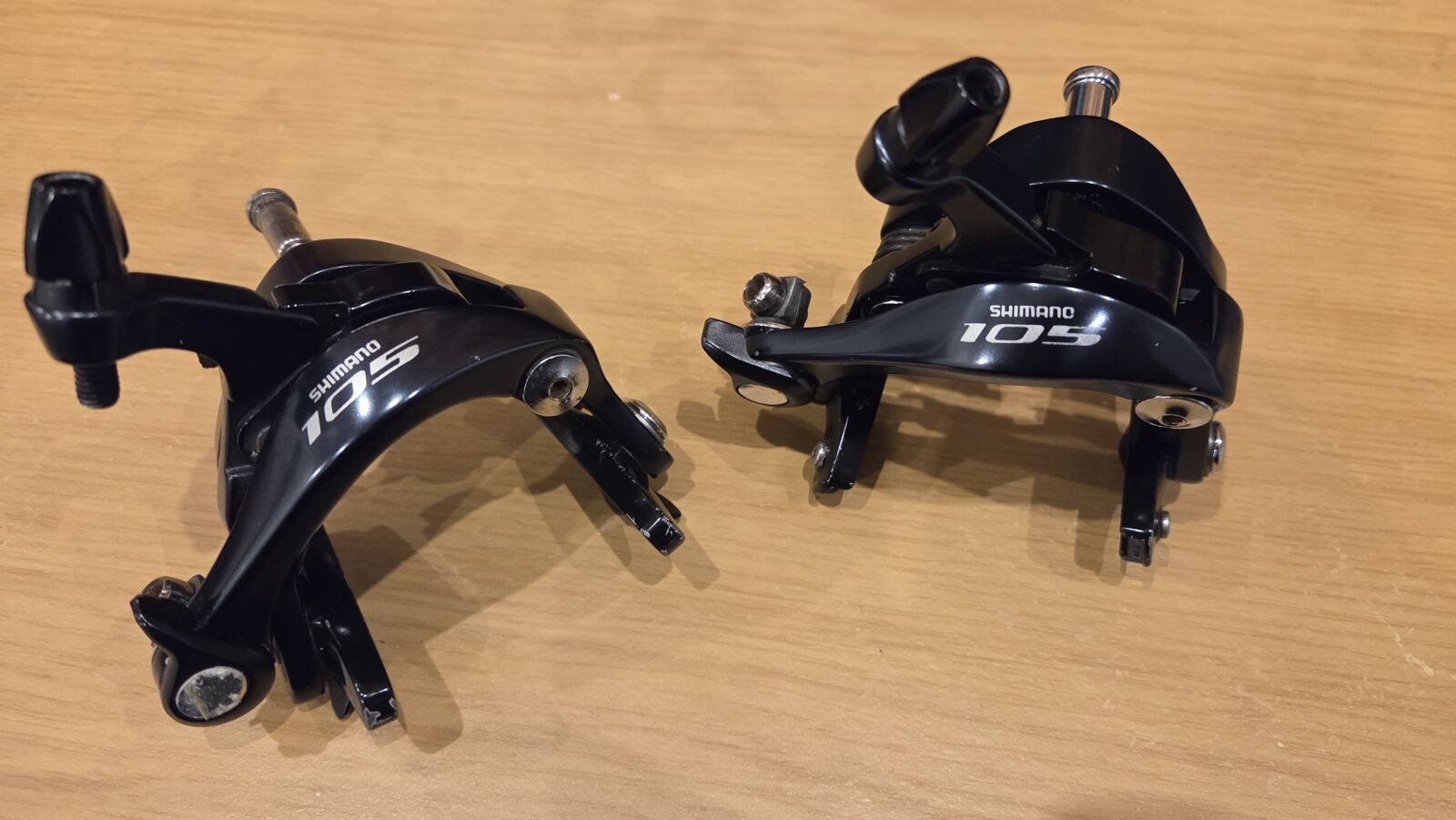 Shimano 105 BR-5800 Caliper Brake Set | Road Bike Brakes | Bike Hub