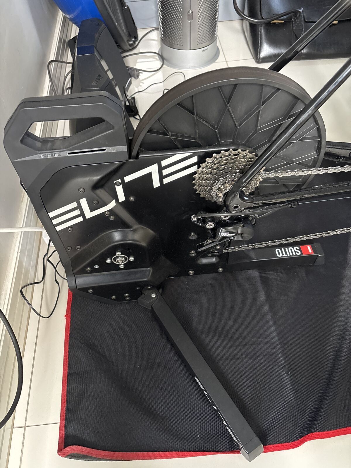 Elite Suito | Indoor Trainers & Accessories | Bike Hub