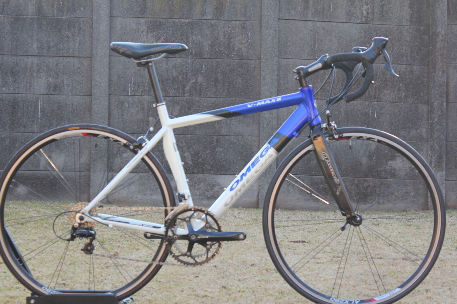 Omega V-Max II 50cm (see description) | Road Bikes | Bike Hub
