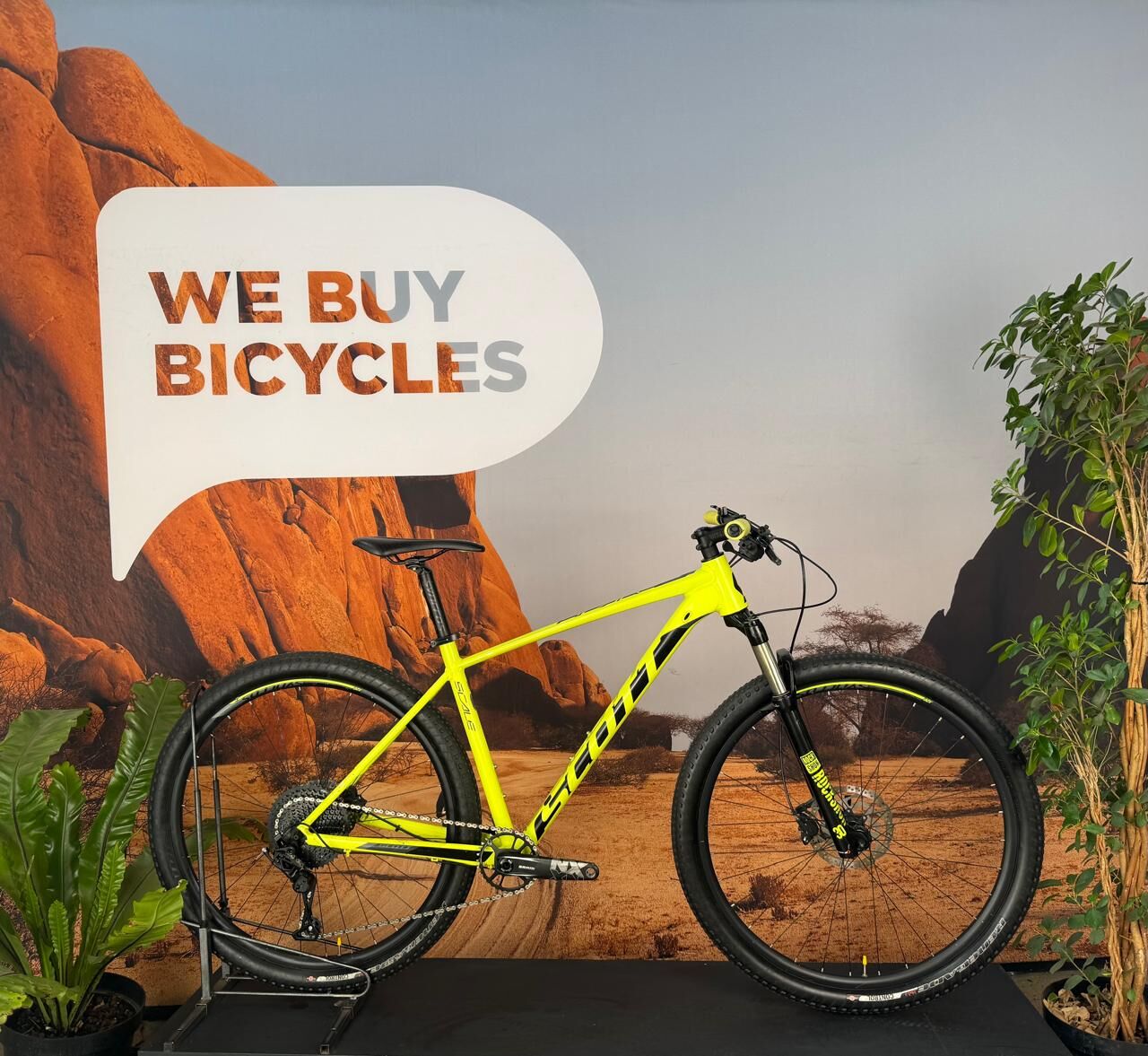 Pre-Owned Scott Scale 980 (L) BMS12 2019 | Hardtail Mountain Bikes ...