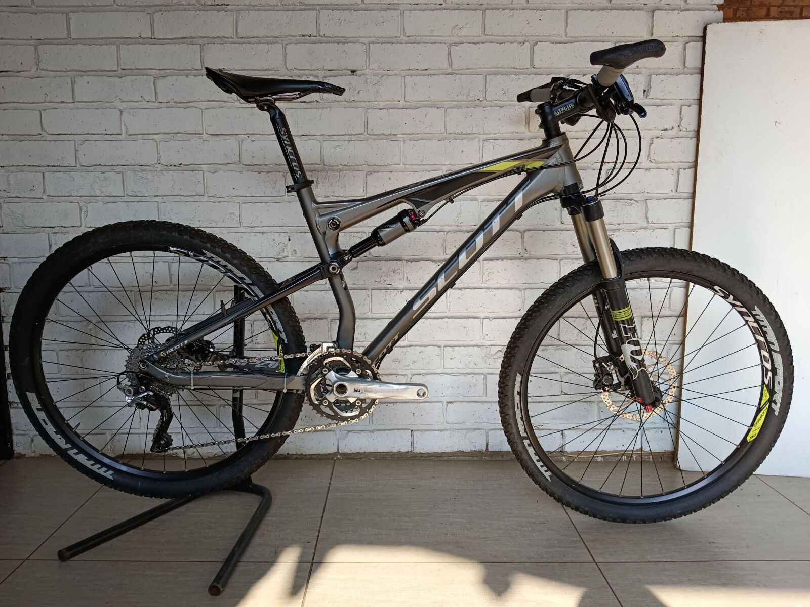 Scott Spark 650 - Medium | Dual Suspension Mountain Bikes | Bike Hub