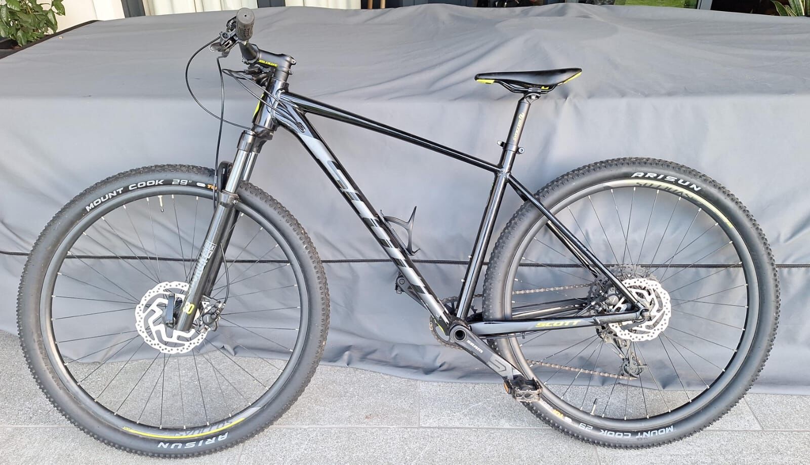 Scott Scale 970 Large | Hardtail Mountain Bikes | Bike Hub