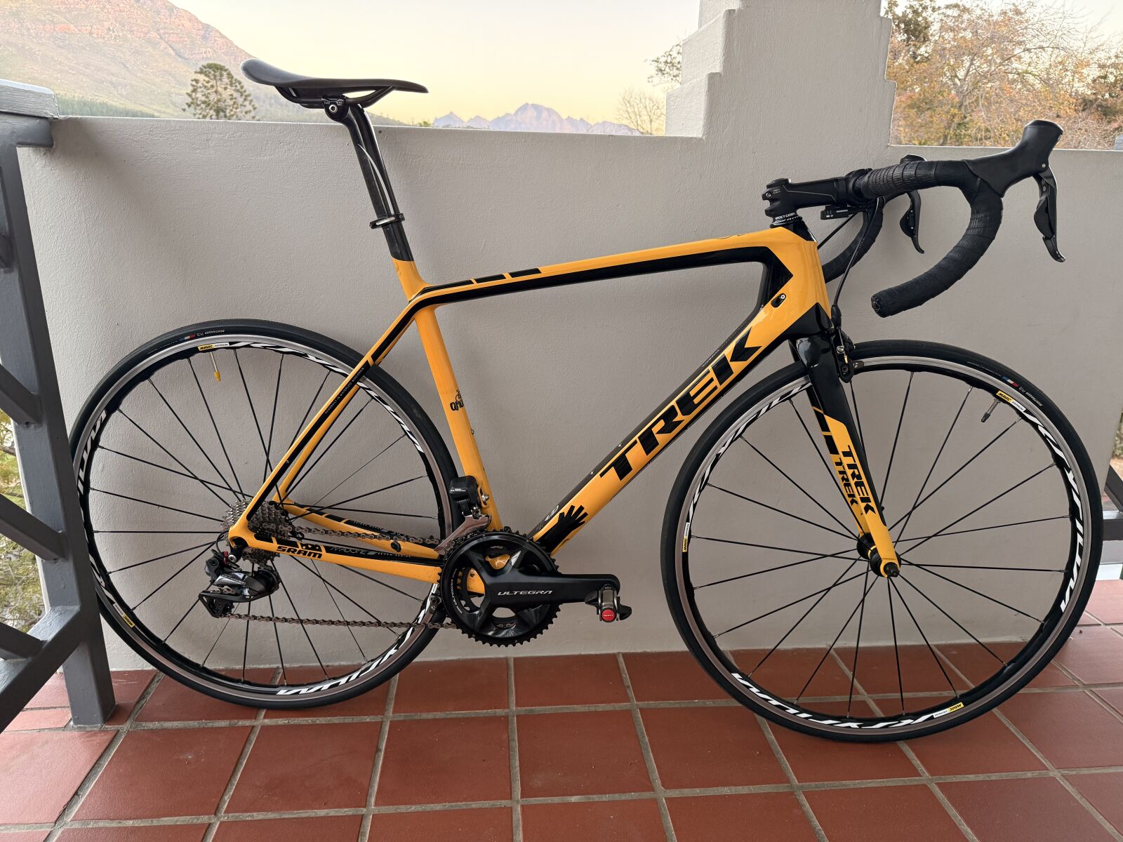 Trek Madone 7 Qhubeka | Road Bikes | Bike Hub