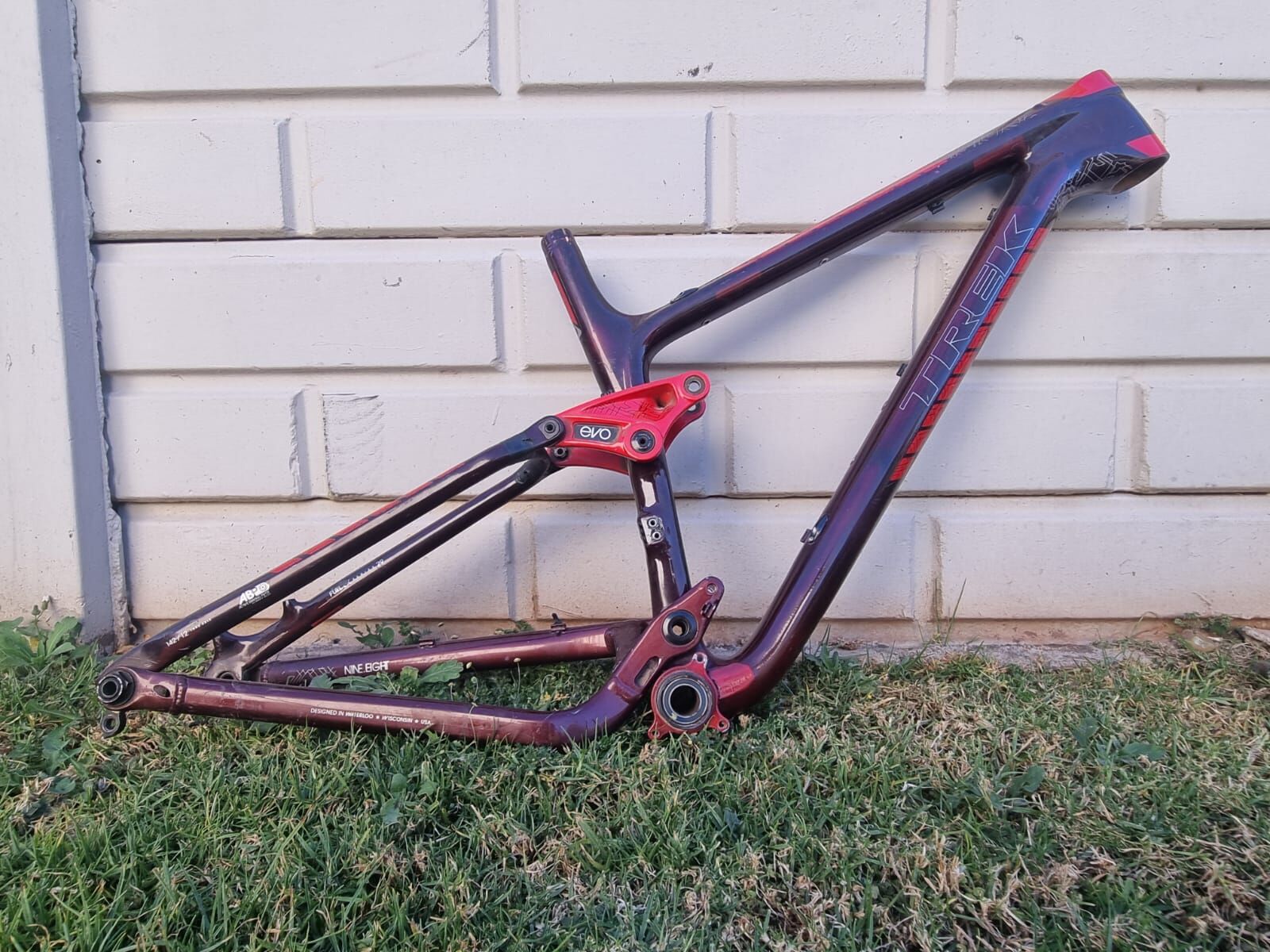 Trek | Dual Suspension Mountain Bike Frames | Bike Hub