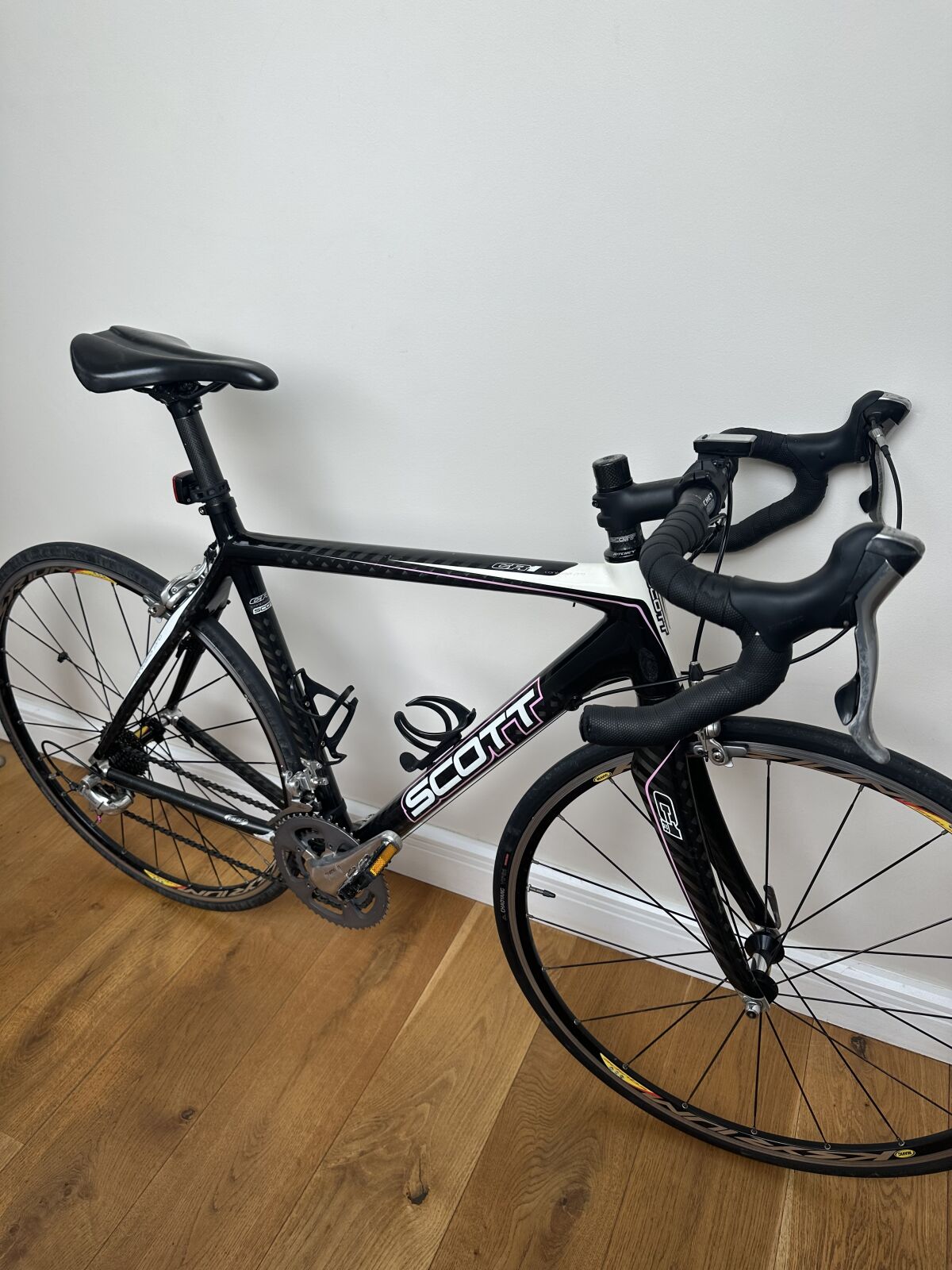 Scott Contessa CR1 Pro carbon road bike | Road Bikes | Bike Hub