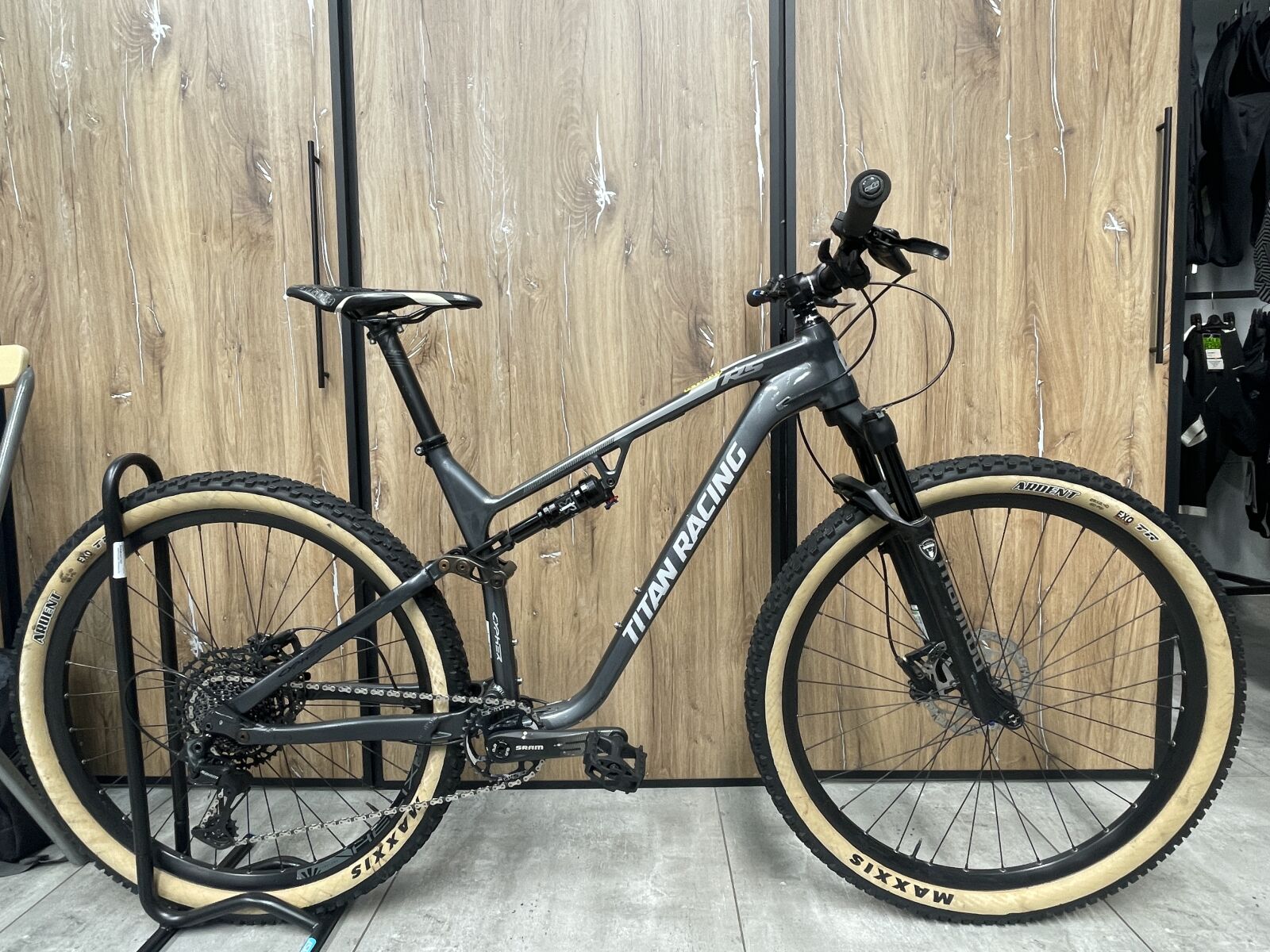 Titan Cypher RS Expert 12Spd | Dual Suspension Mountain Bikes | Bike Hub