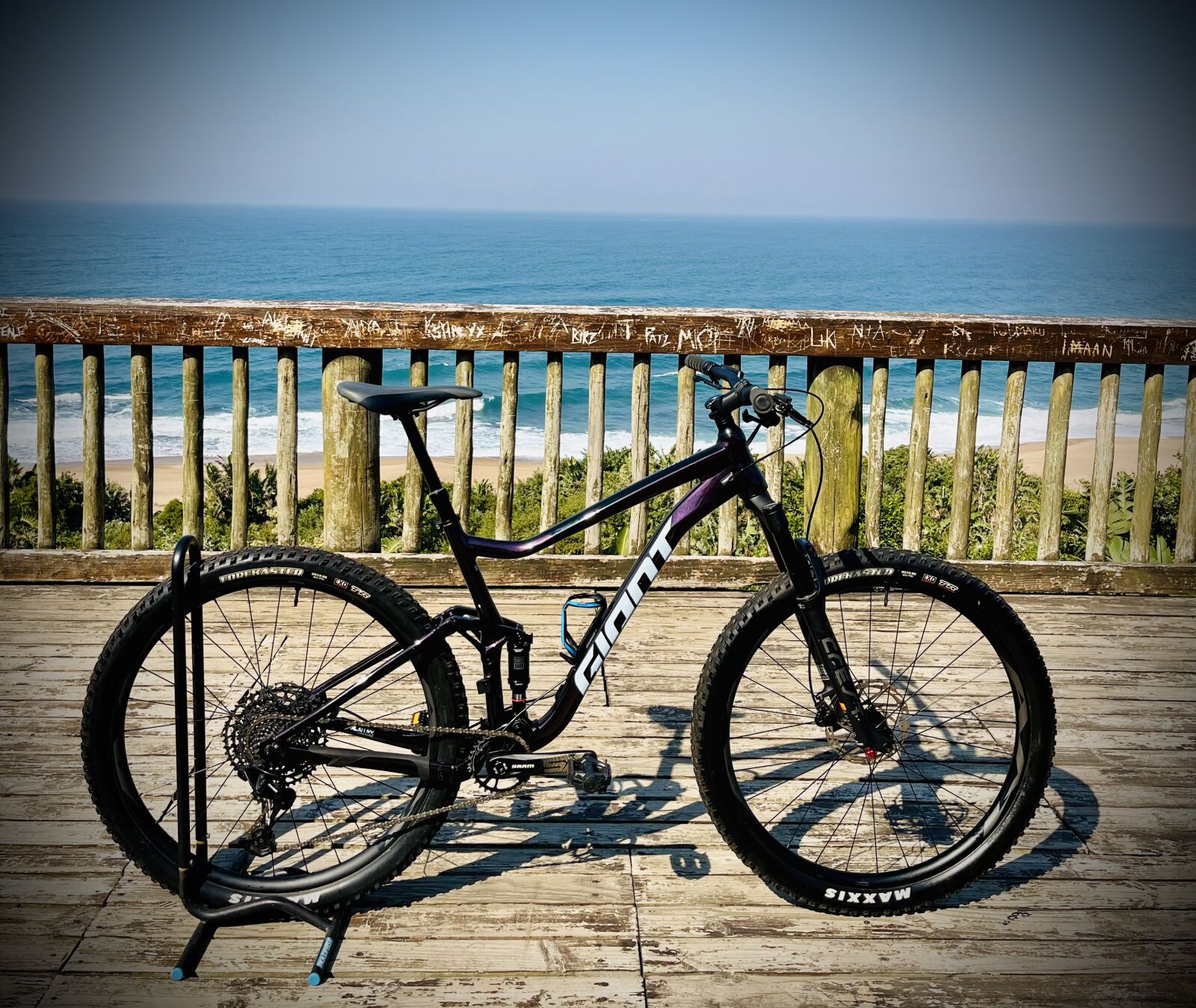 *Like New* Giant Stance 1 (L) | Dual Suspension Mountain Bikes | Bike Hub