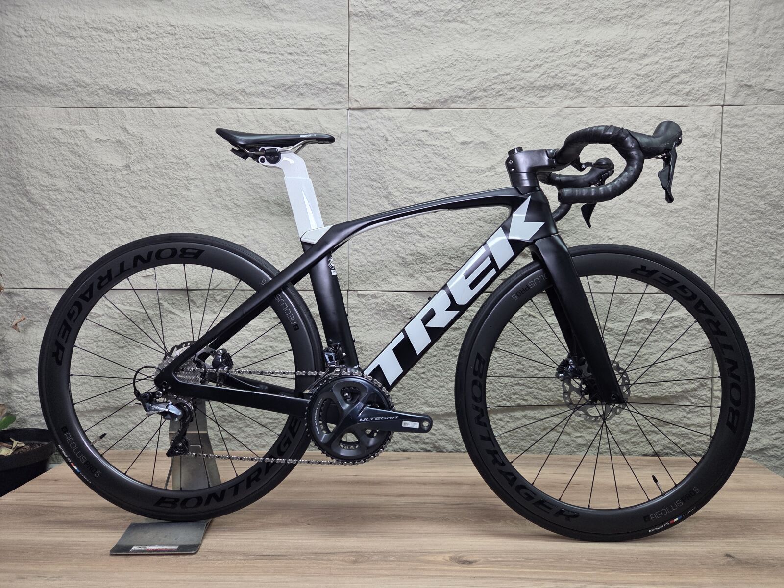 TREK MADONE SPEED (52cm) *SOLD* | Road Bikes | Bike Hub