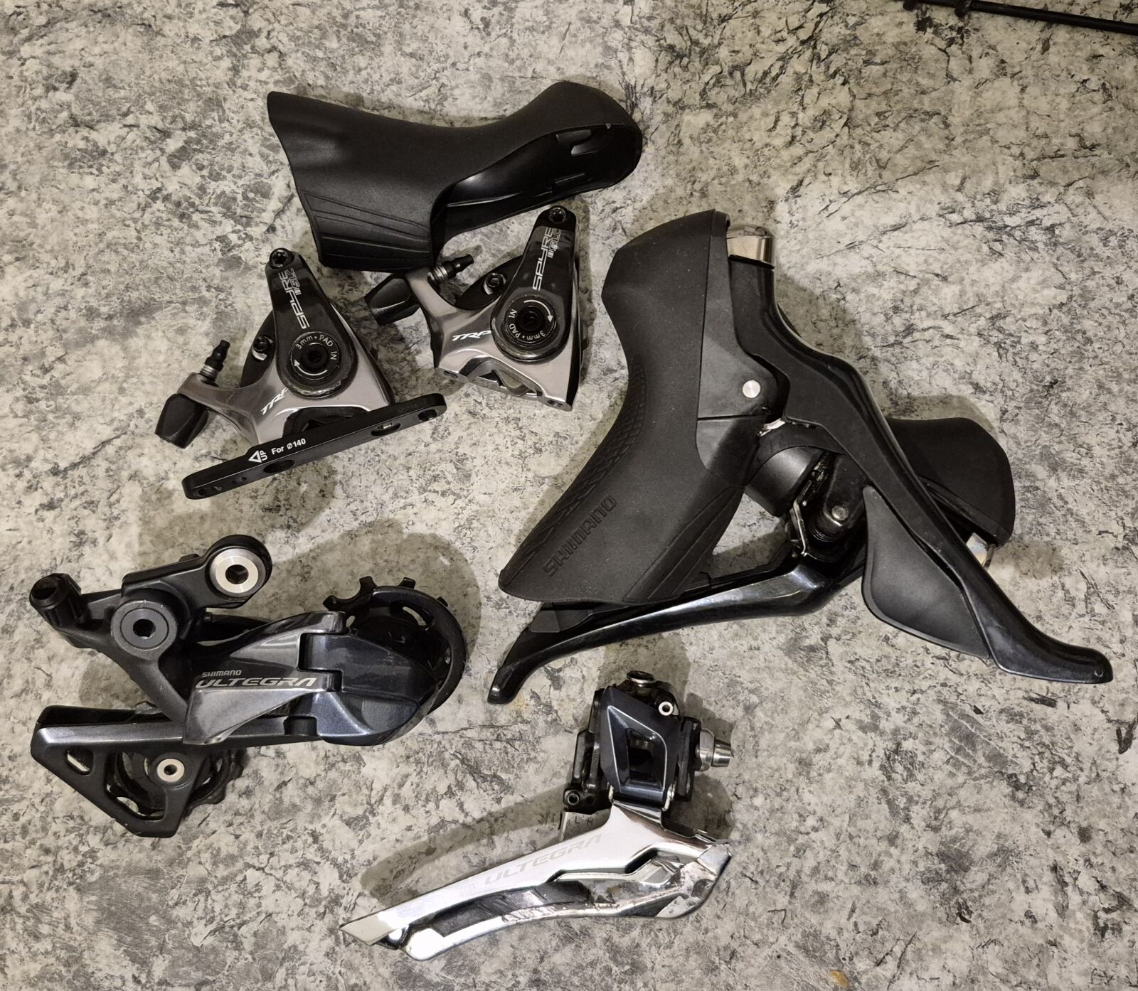 Shimano Ultegra R8000 Mechanical Shift Set | Complete Groupsets | Bike Hub