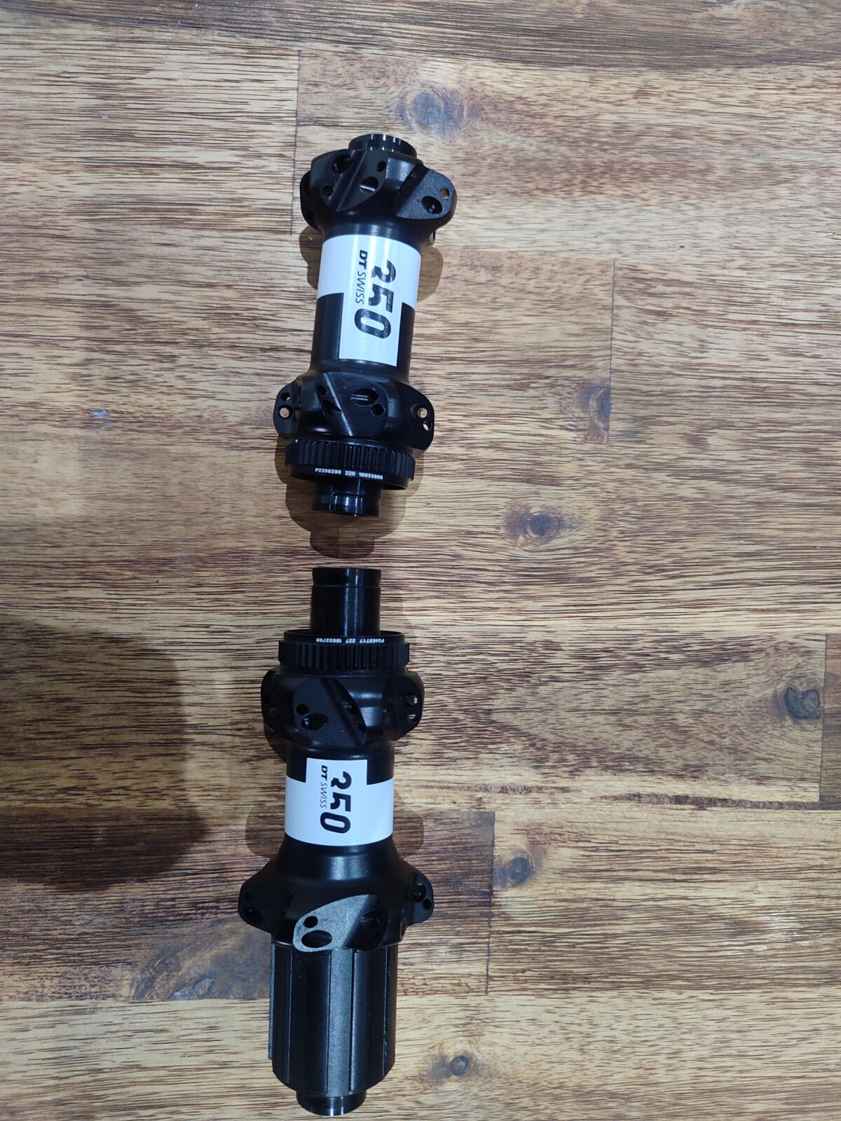 DT Swiss 350 Road Hub Set 100mm & 142mm | Road Bike Hubs | Bike Hub