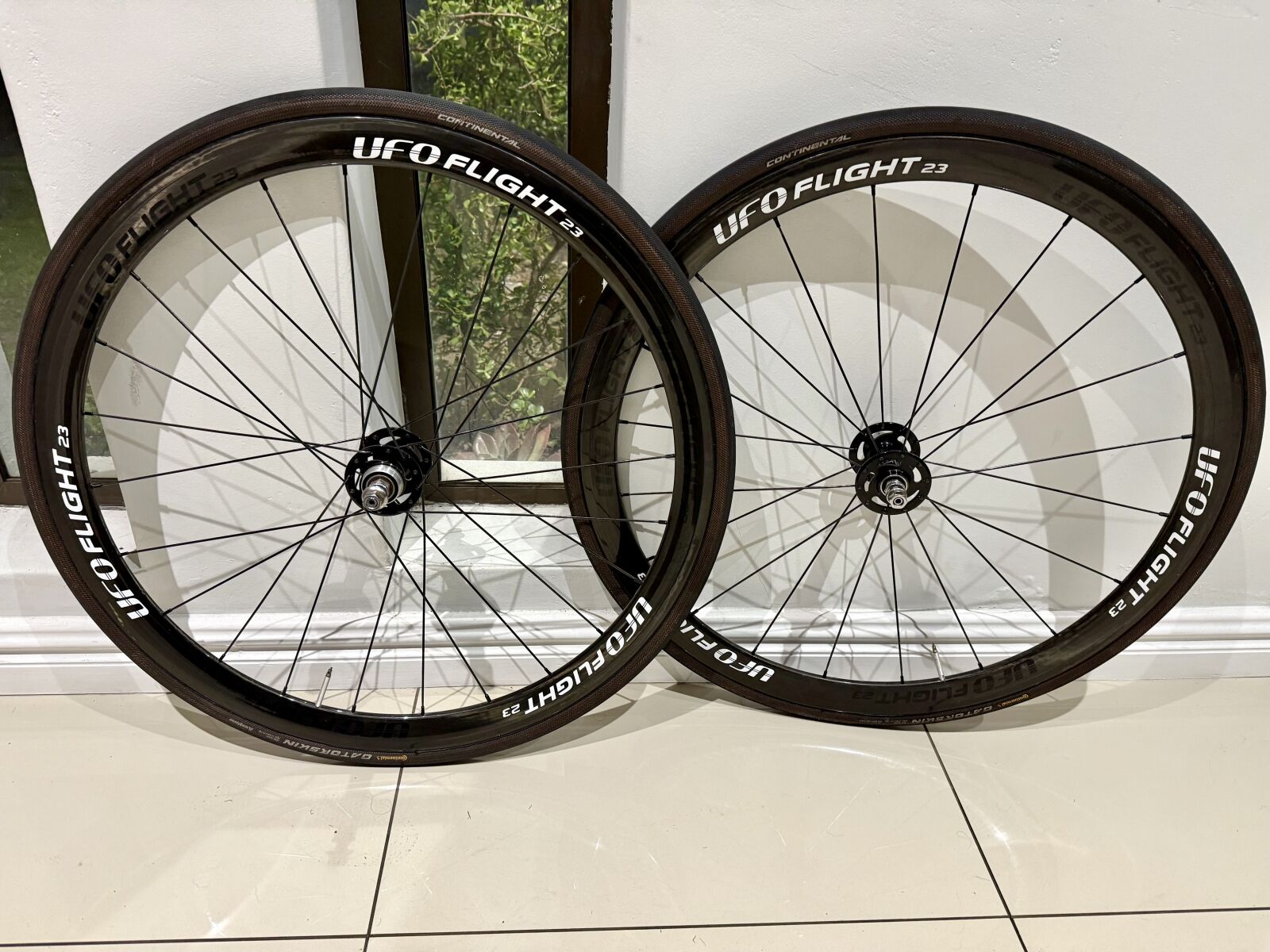 Carbon Track / Fixie wheels | Track Bikes | Bike Hub