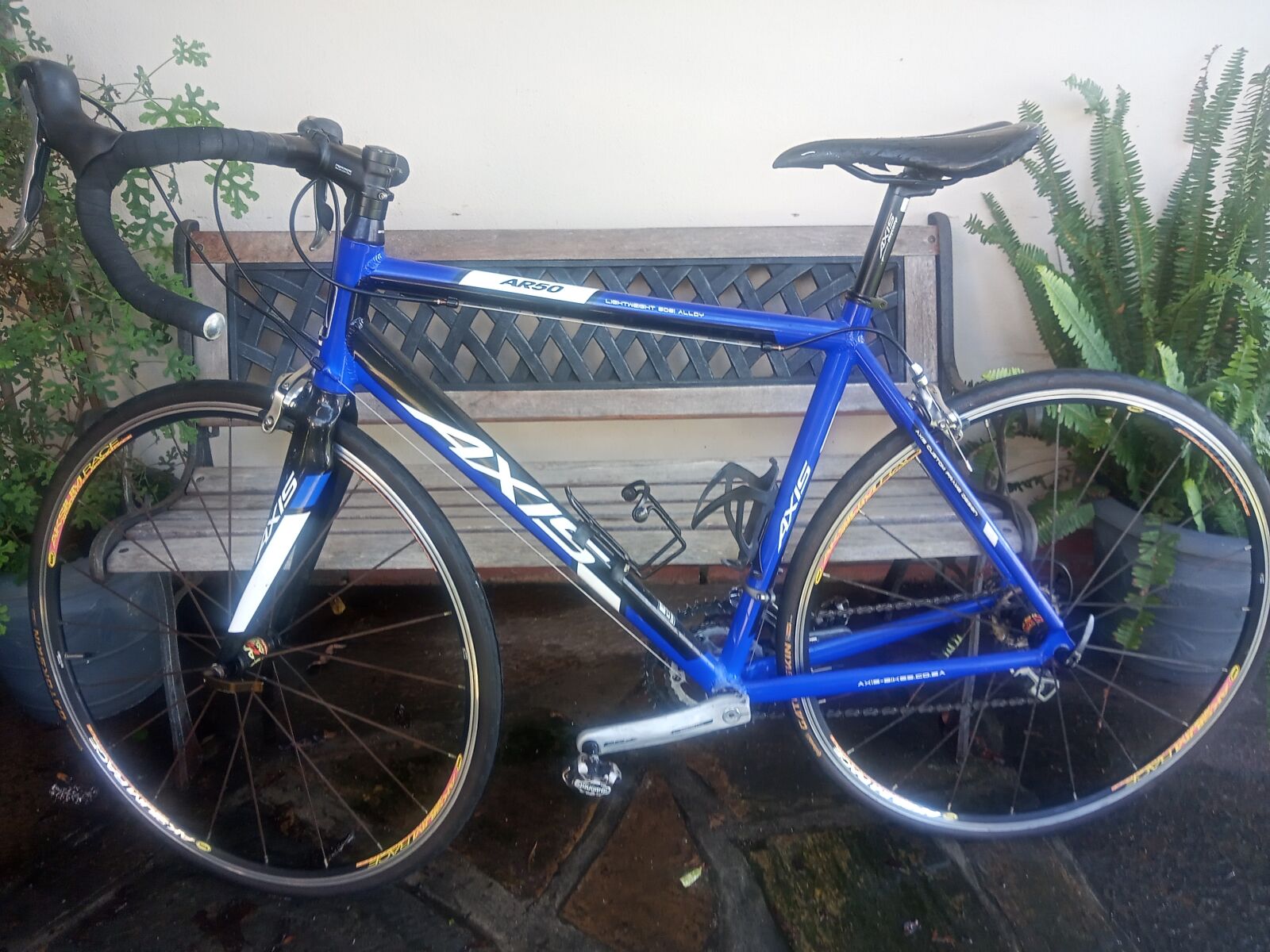 Axis AR50 with Tiagra groupset and Mavic wheels | Road Bikes | Bike Hub