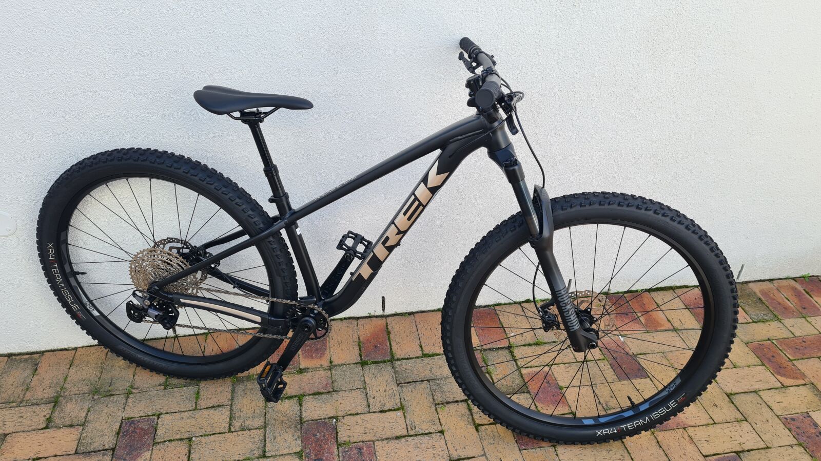 Trek Roscoe 7 2024 (Small) | Hardtail Mountain Bikes | Bike Hub