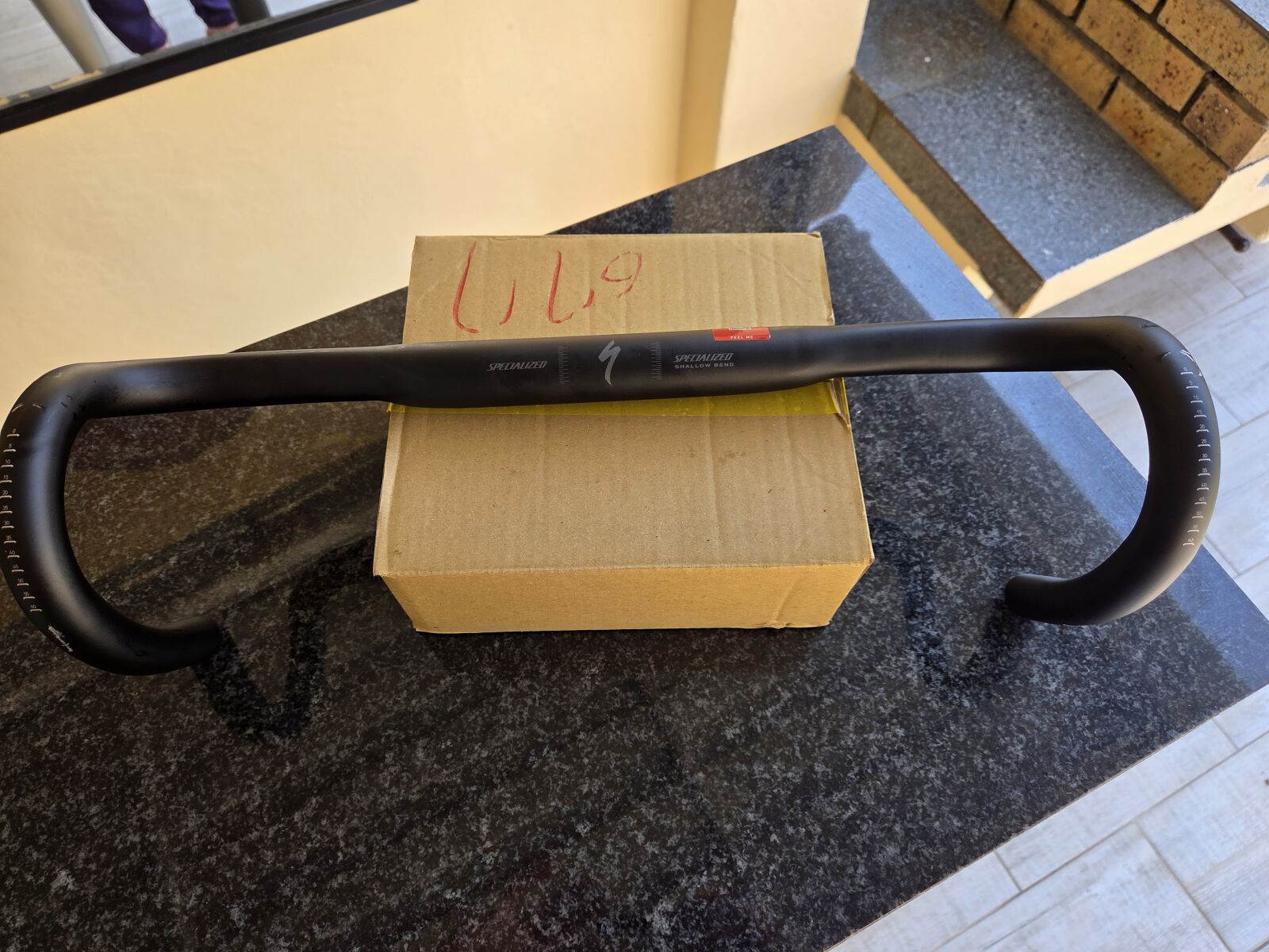 Specialized Aluminium handlebar and stem | Handlebars | Bike Hub