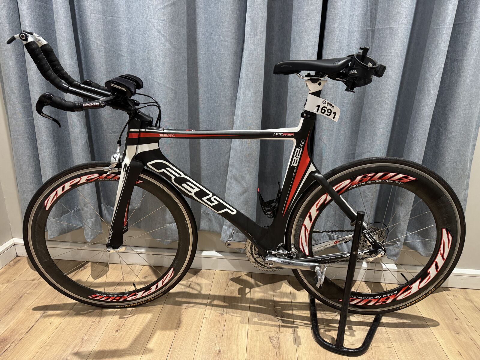 Felt B2 Pro TT bike | Triathlon & Time Trial Bikes | Bike Hub