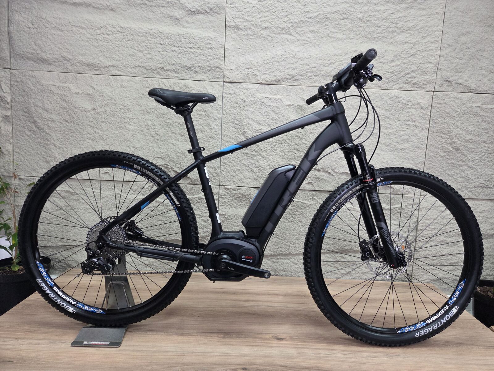 TREK POWERFLY 7 (L) **SOLD* | Hardtail Mountain E-Bikes | Bike Hub