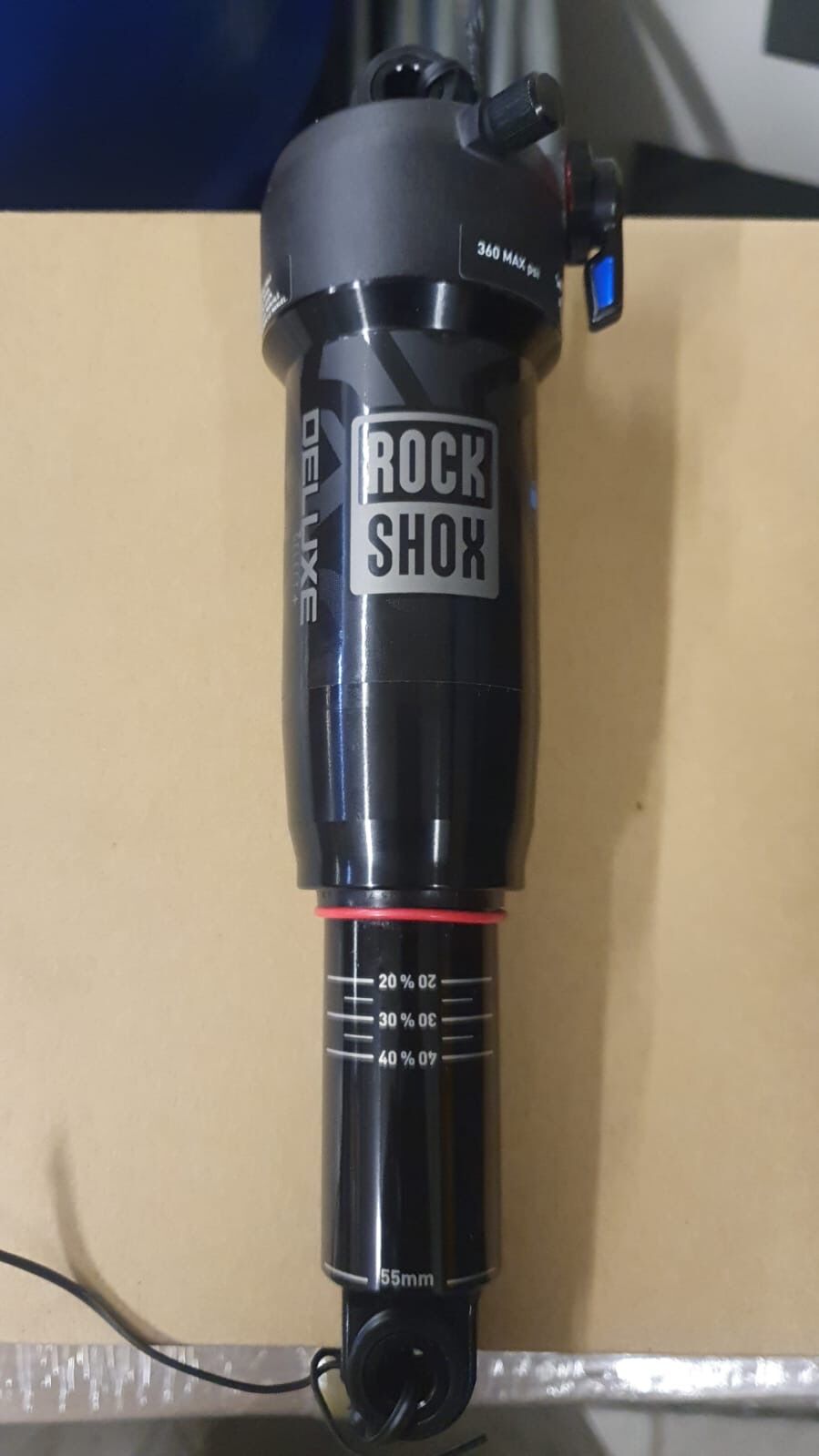 RockShox Deluxe Select + RT | Rear Shocks | Bike Hub