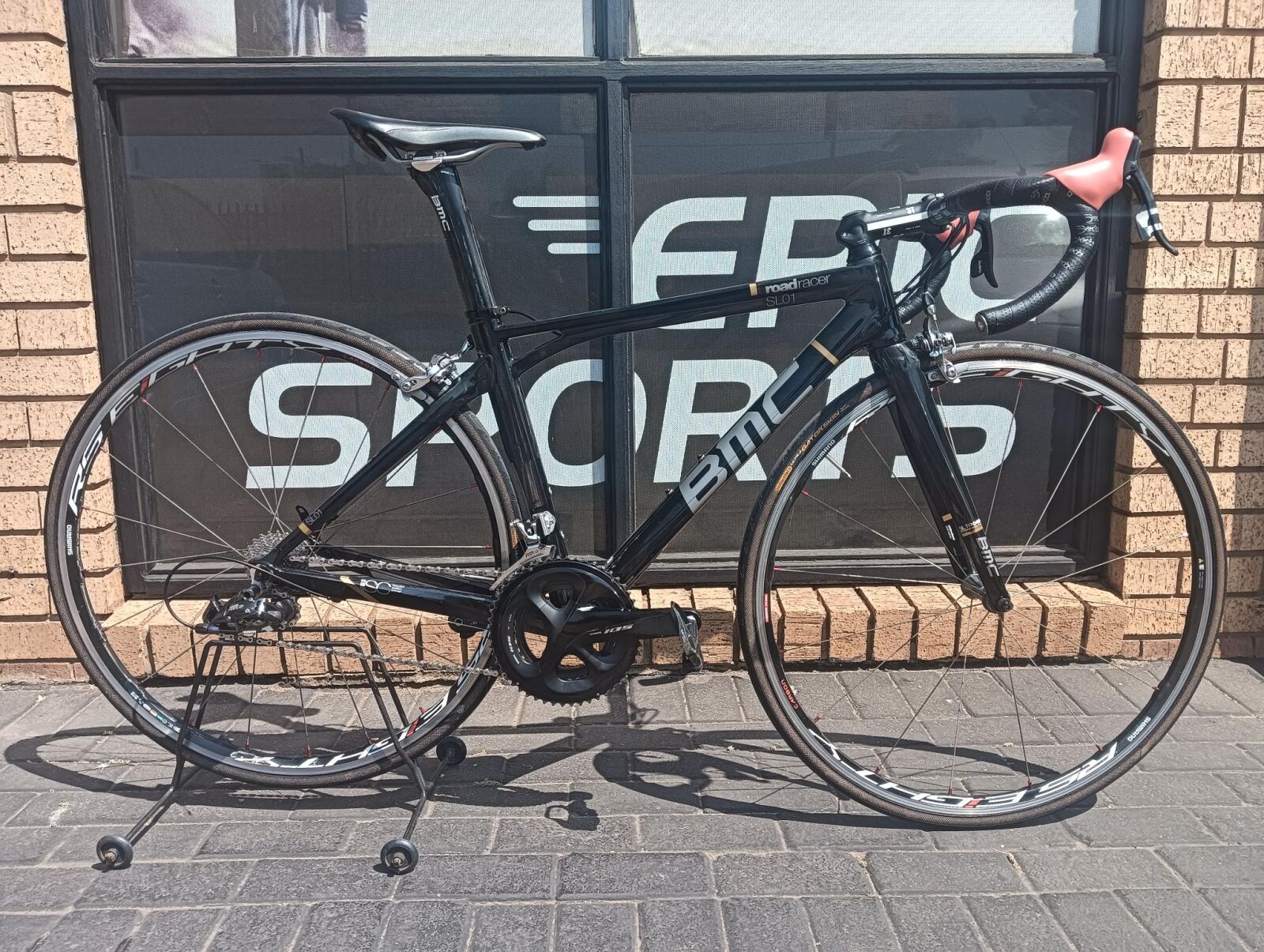 BMC RoadRacer SL01 Carbon | Road Bikes | Bike Hub