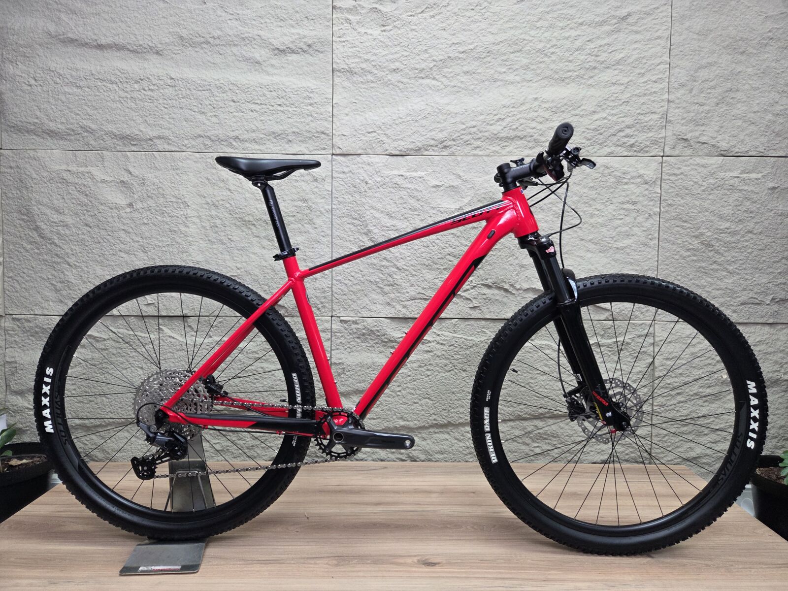 SCOTT SCALE 980 (L) **SOLD** | Hardtail Mountain Bikes | Bike Hub