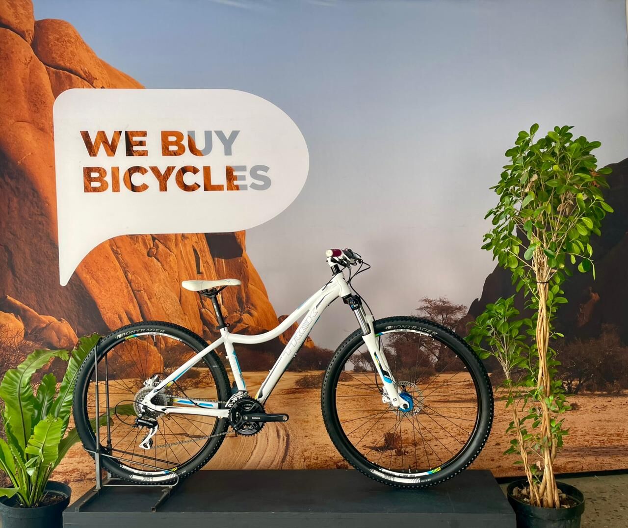 Pre-Owned Trek Cali (M) BM11075 (2015) | Hardtail Mountain Bikes | Bike Hub