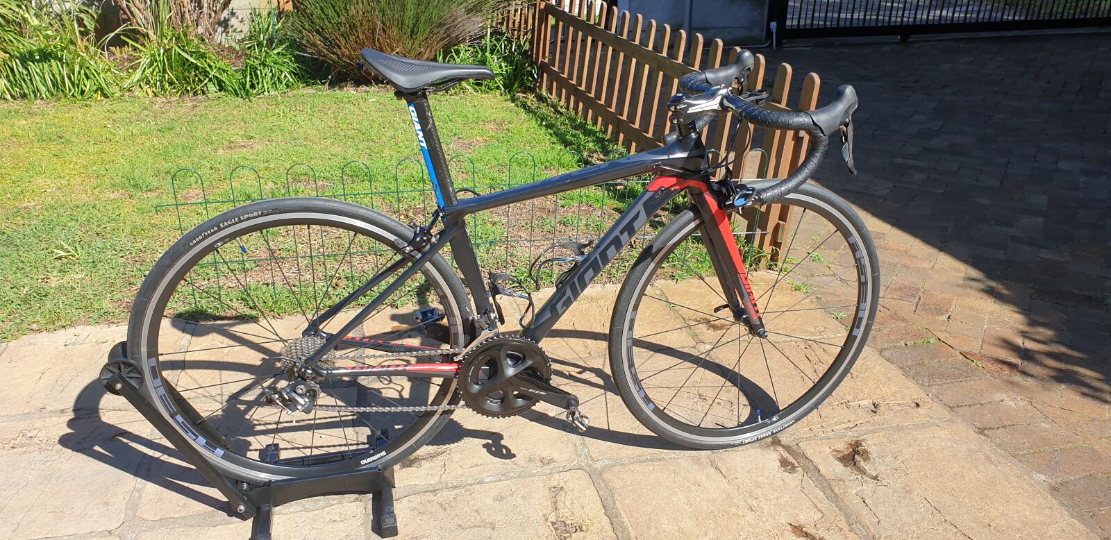Giant TCR SLR 2 | Road Bikes | Bike Hub