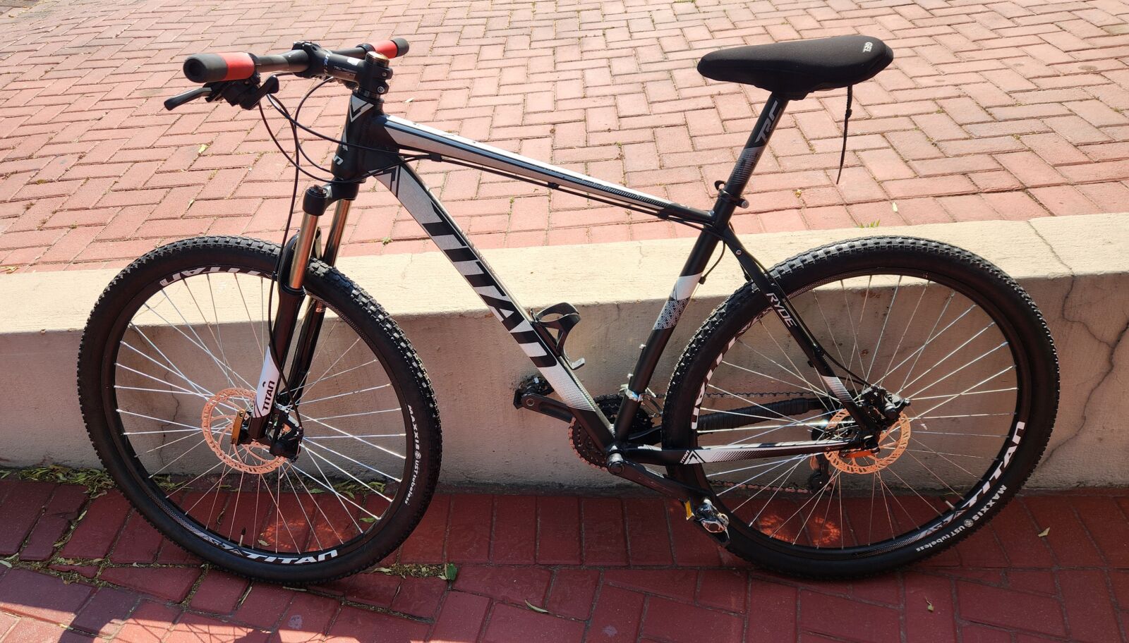 Titan Ryde Mountain Bike for sale | Hardtail Mountain Bikes | Bike Hub
