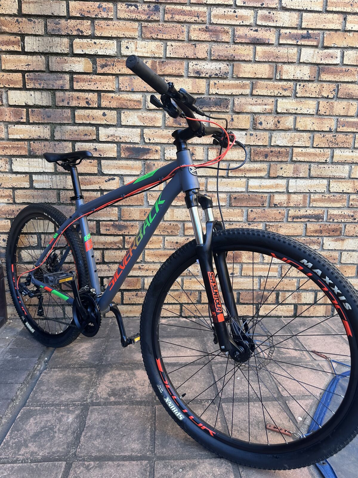 Silverback stride sport Large hydraulic brakes | Hardtail Mountain ...