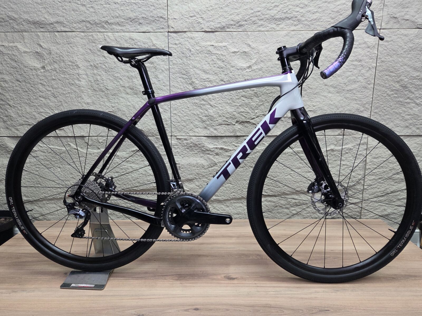 TREK CHECKPOINT SL6 (54cm) **SOLD** | Gravel Bikes | Bike Hub