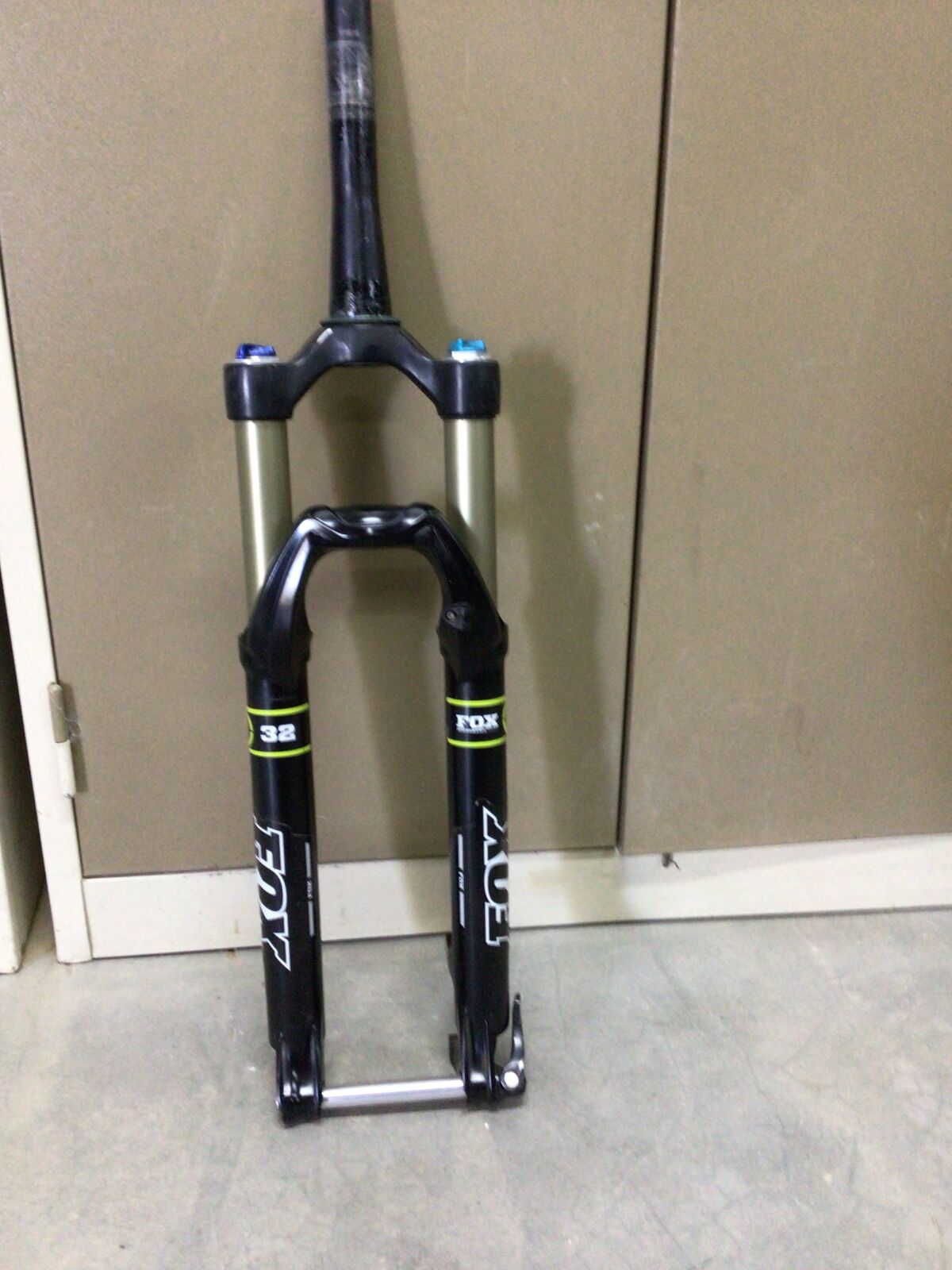 27.5 FOX 32 and wheel for sale | Mountain Bike Forks | Bike Hub