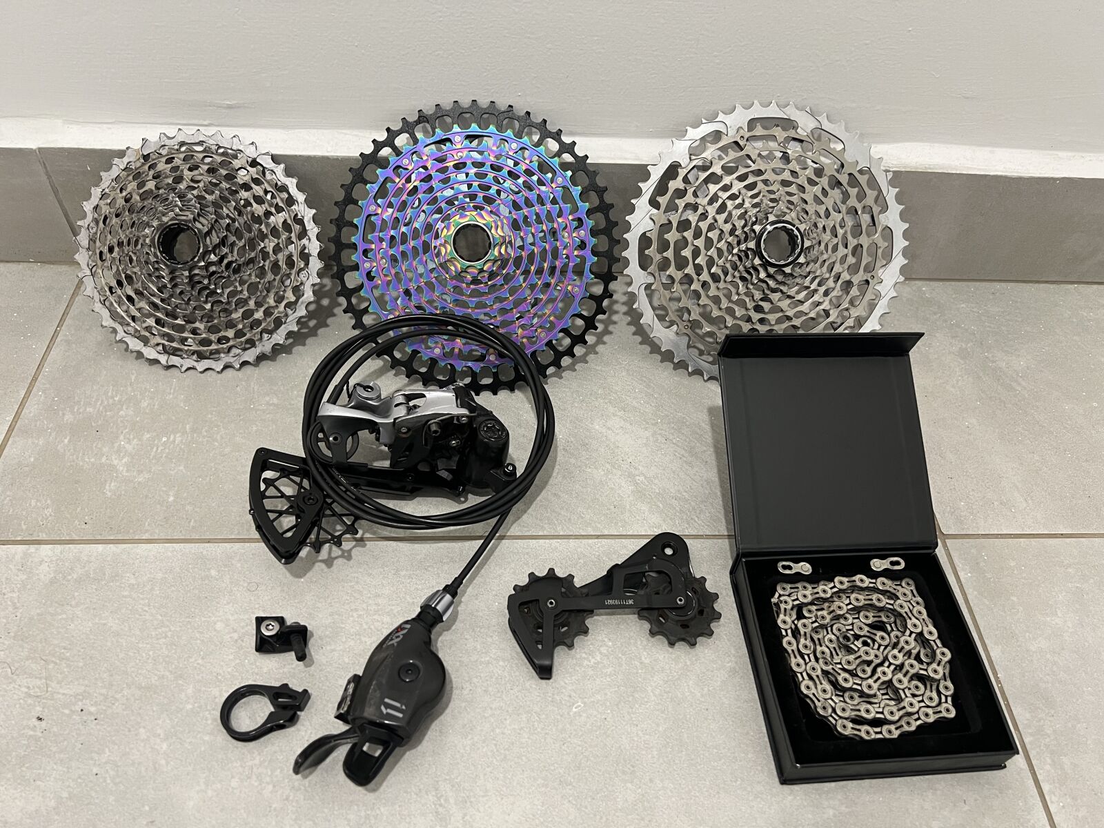 SRAM XX1 Groupset (11 Speed with 9-50 Cassette) | Complete Groupsets | Bike Hub