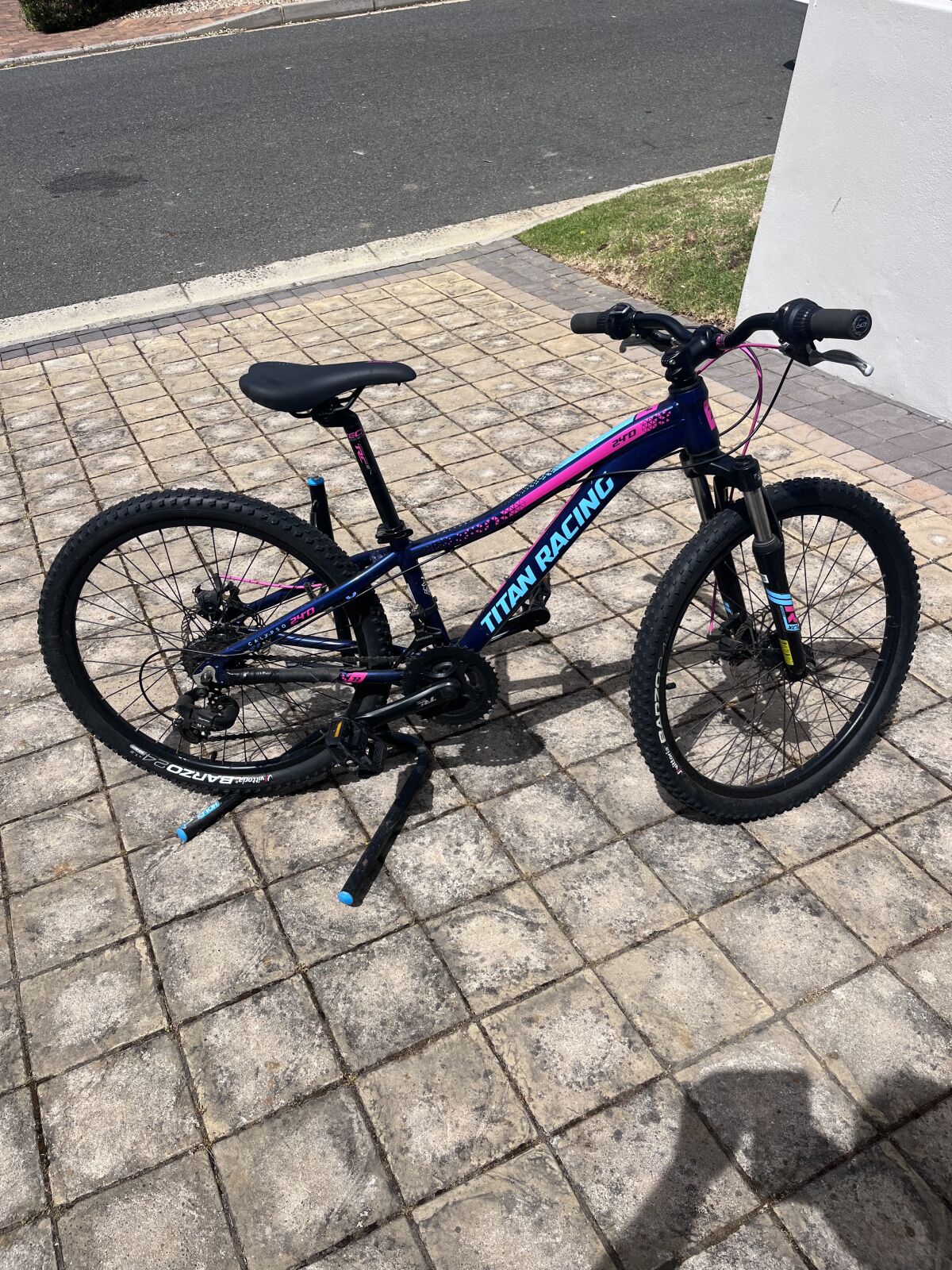 Titan 24 inch Calypso Mountain Bike | Hardtail Mountain Bikes | Bike Hub
