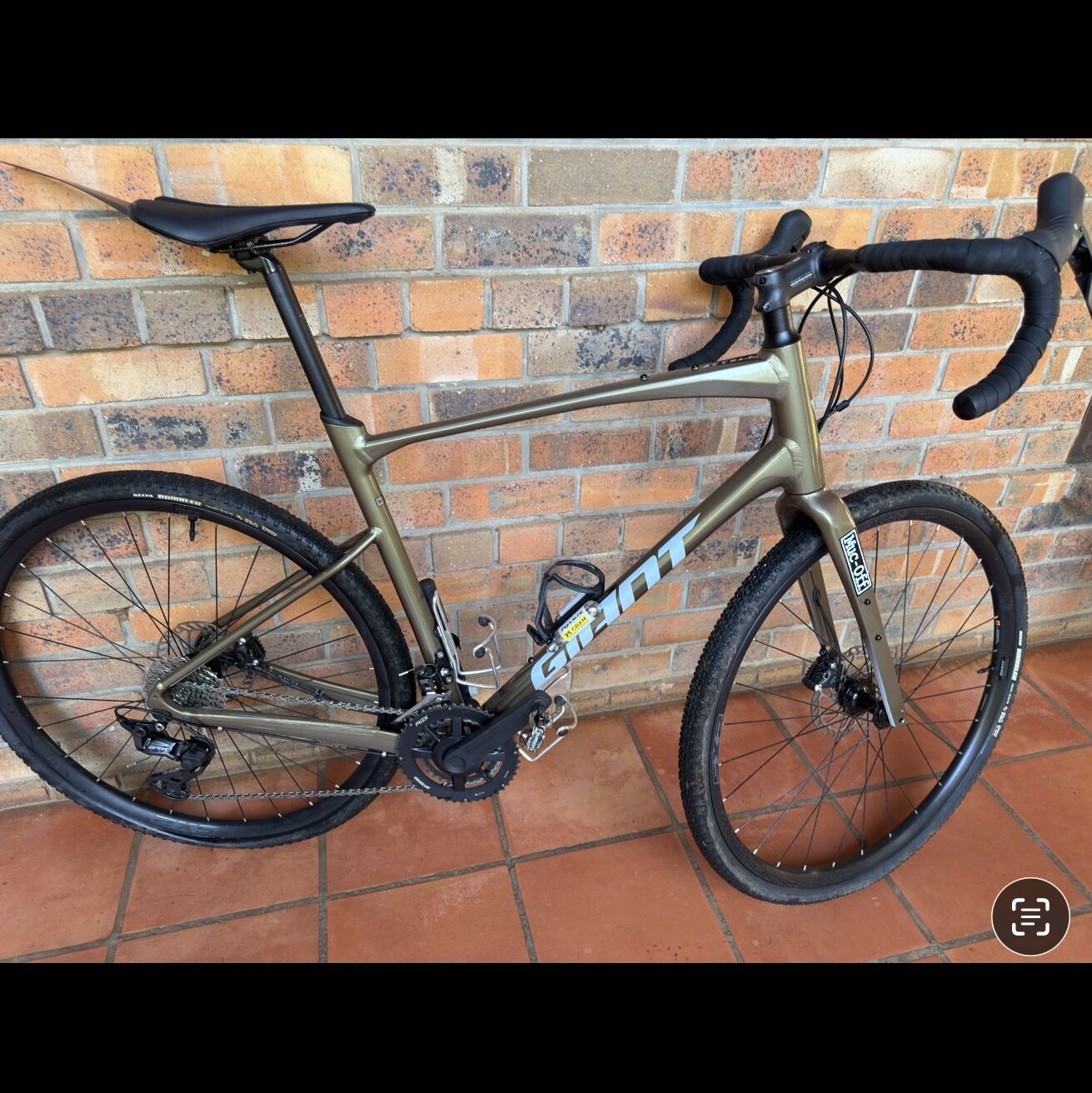 Giant Revolt | Gravel Bikes | Bike Hub