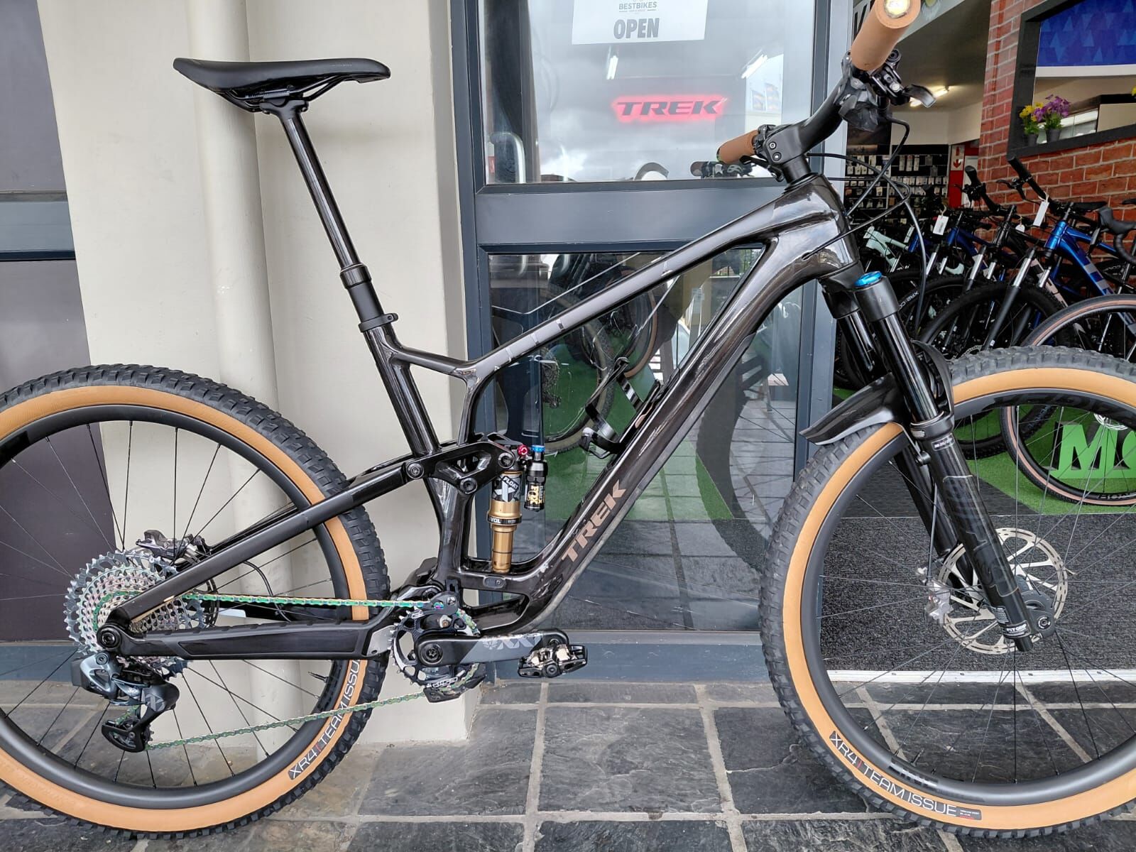 TREK Fuel EX | Dual Suspension Mountain Bikes | Bike Hub