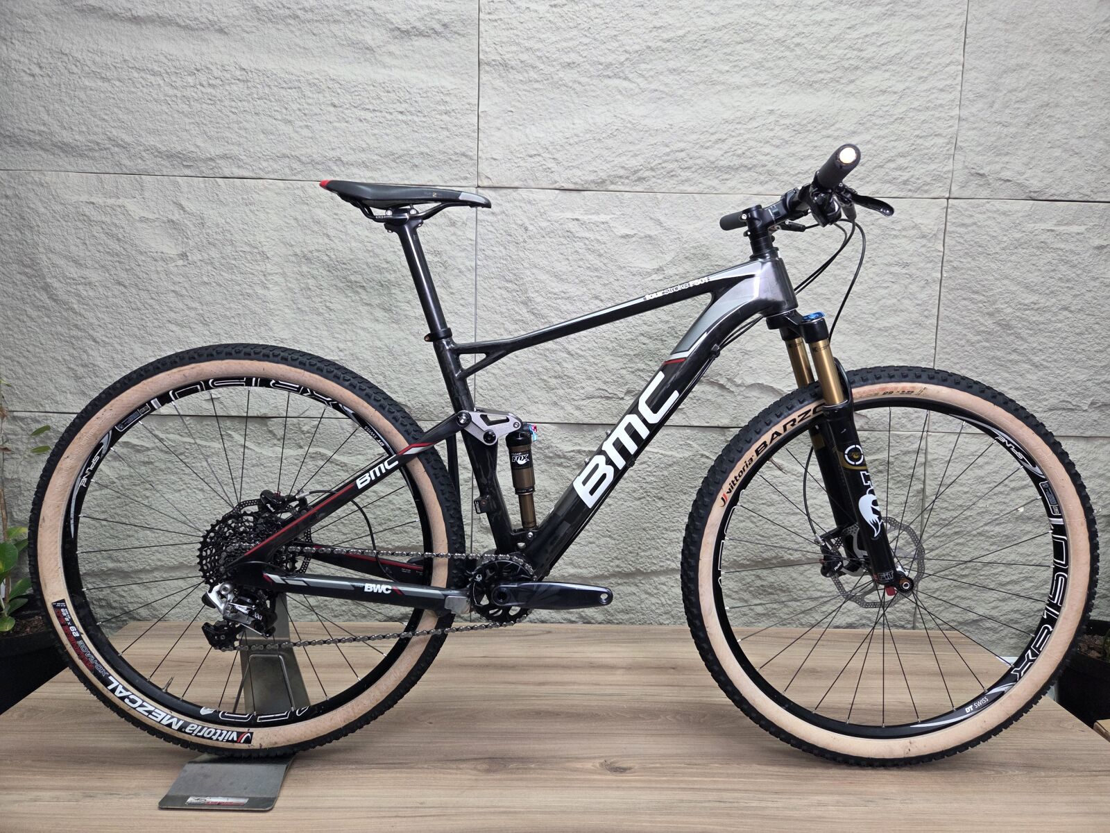 BMC FOURSTROKE 01 (M) **SOLD** | Dual Suspension Mountain Bikes | Bike Hub