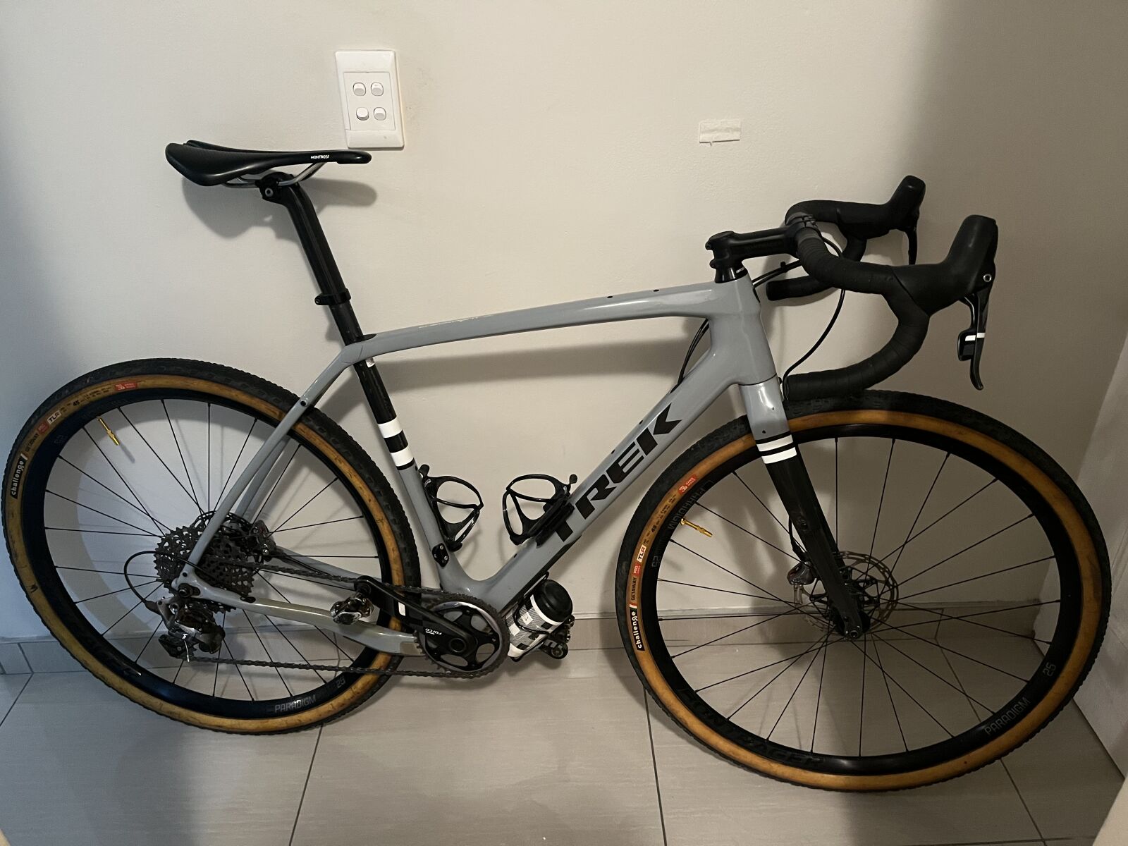 Excellent condition Carbon Trek Checkpoint SL5 | Gravel Bikes | Bike Hub