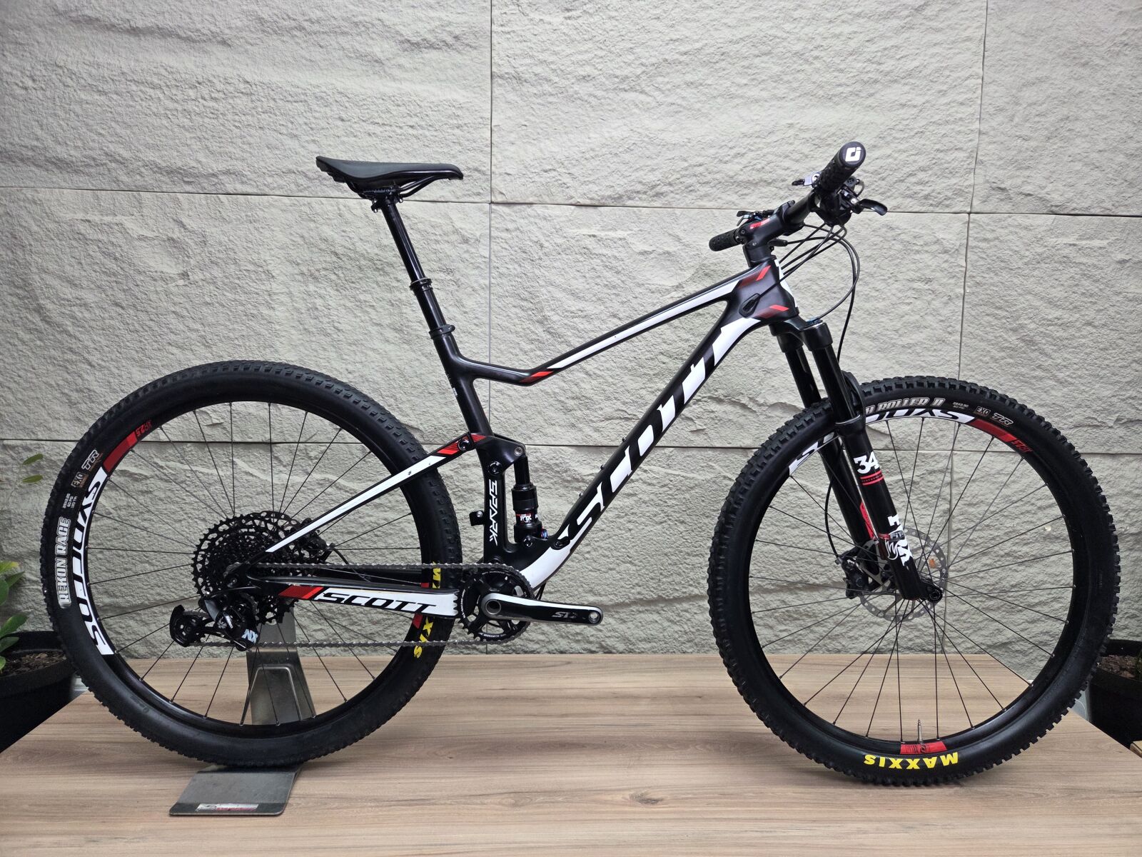 SCOTT SPARK 920 (L) **Carbon-12SPD-FOX** | Dual Suspension Mountain ...