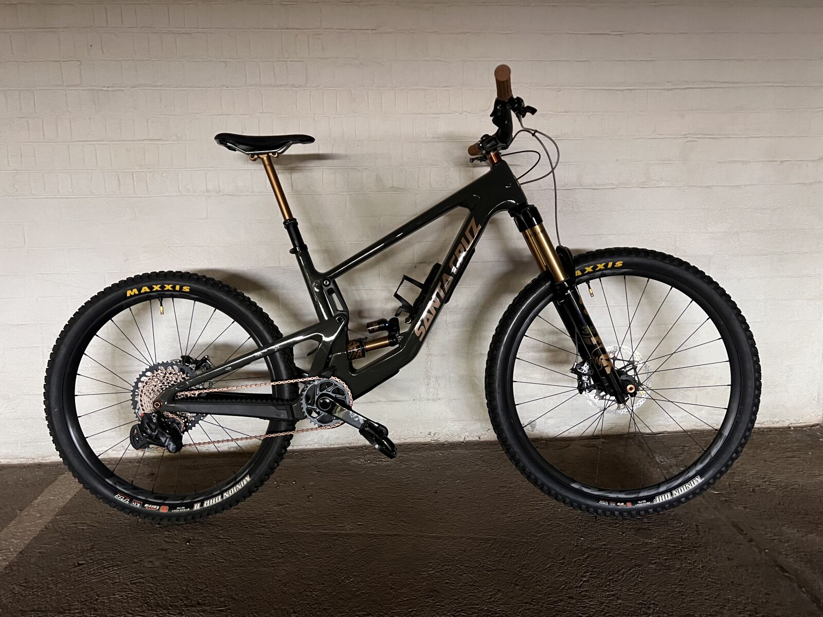 SANTA CRUZ 4C BRONSON -CUSTOM BUILD | Dual Suspension Mountain Bikes ...