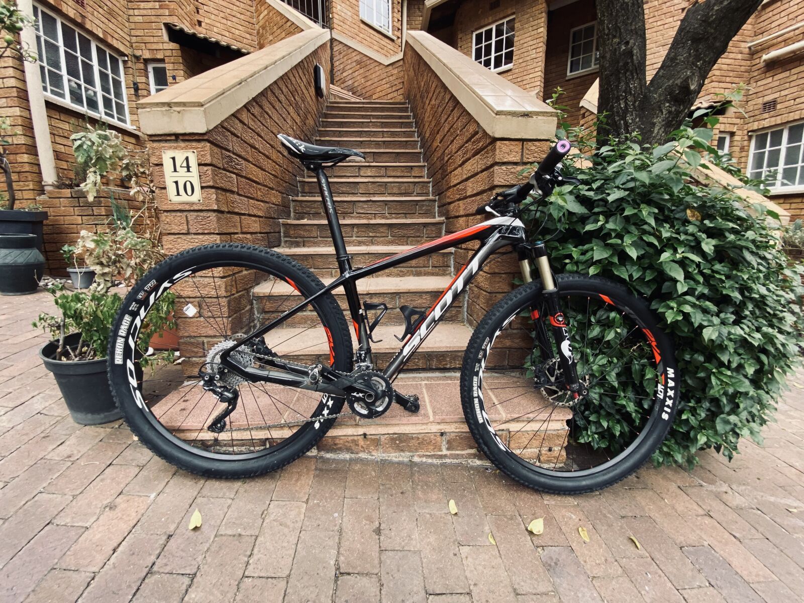 Scott Scale 910 Carbon | Hardtail Mountain Bikes | Bike Hub