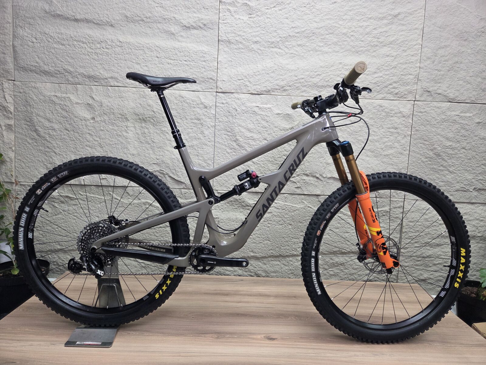 SANTA CRUZ HIGHTOWER CC (XL) **Carbon-FOX-XO** | Dual Suspension ...