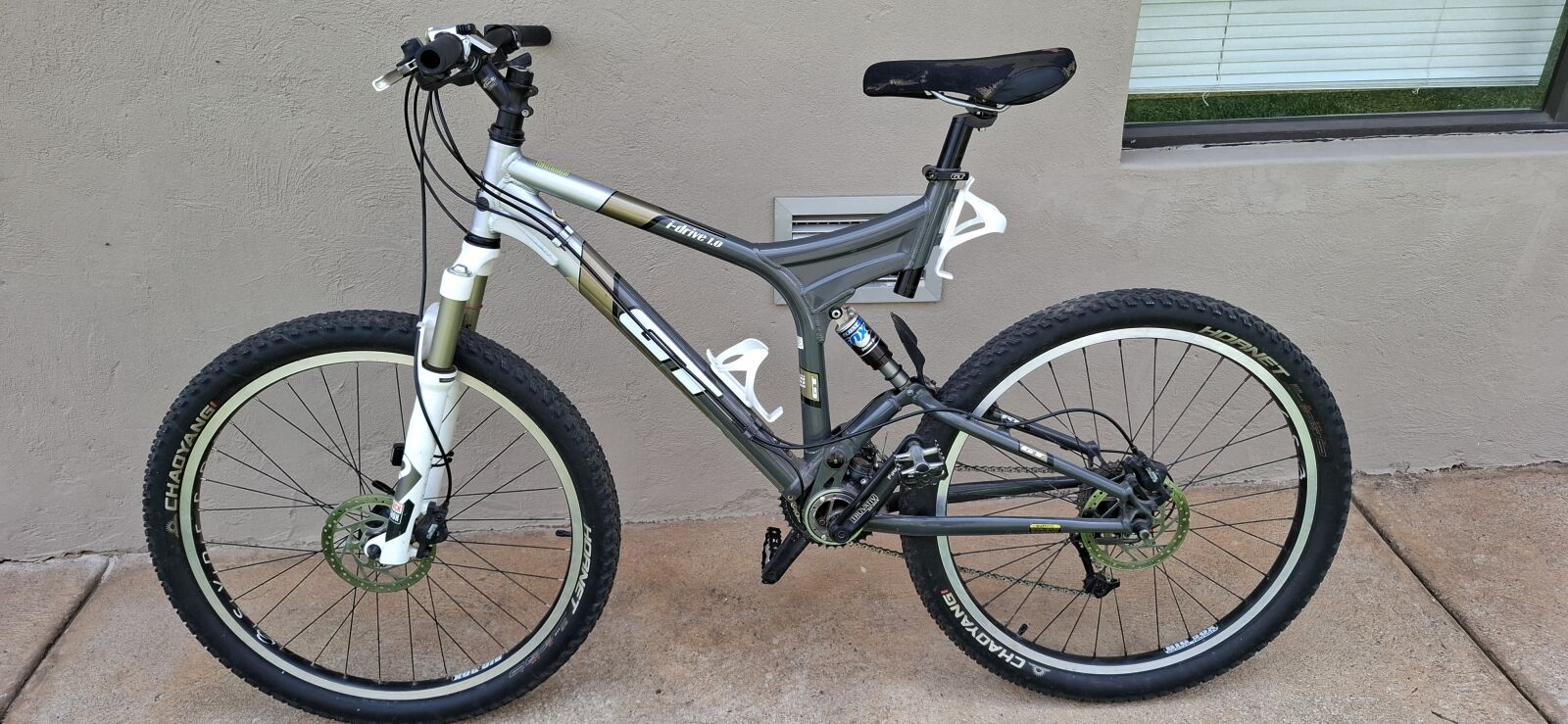 GT I-Drive 1.0 | Dual Suspension Mountain Bikes | Bike Hub