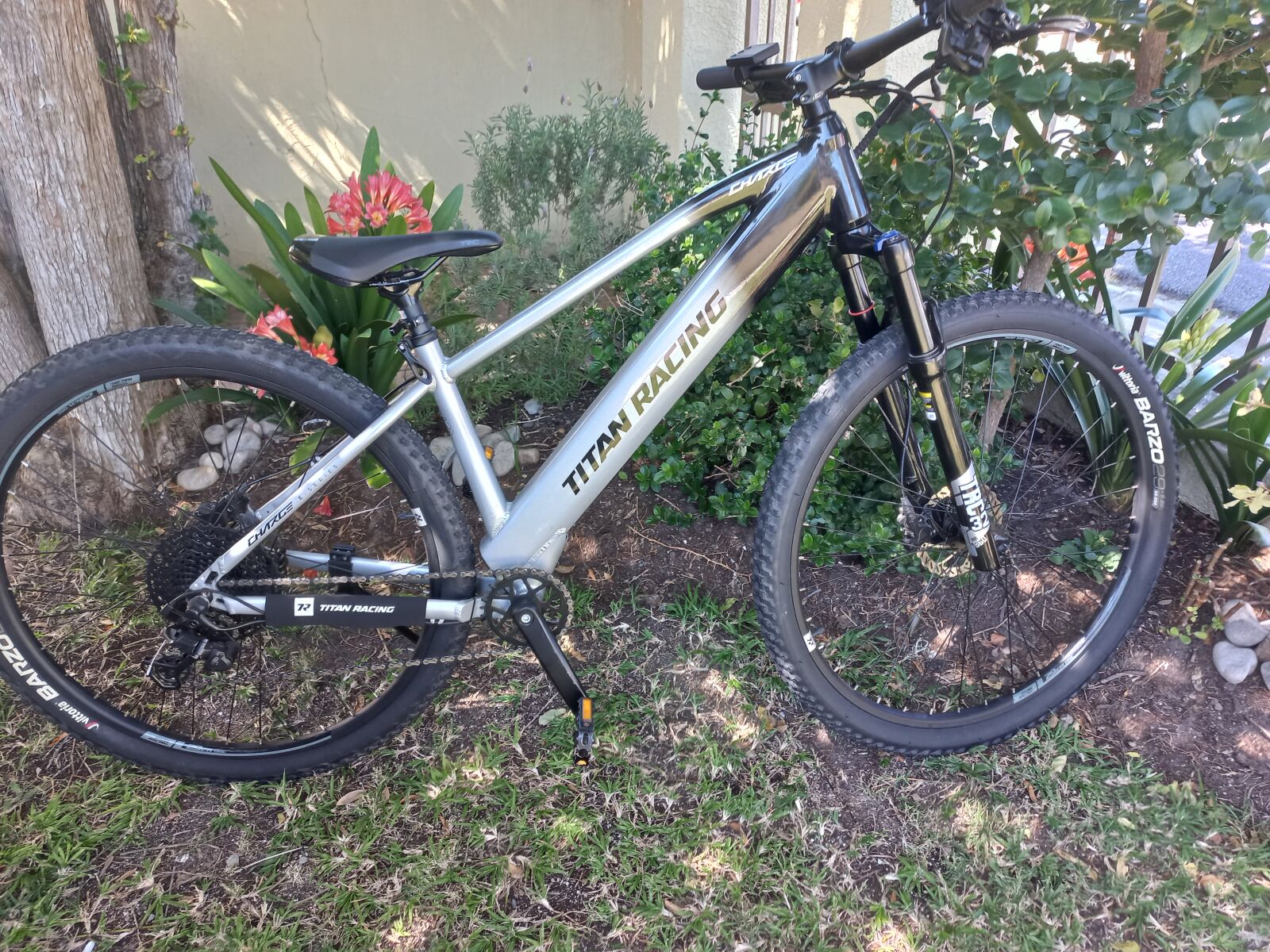 Titan Racing Charge E2 29" Bike - 18months old | Road E-Bikes | Bike Hub