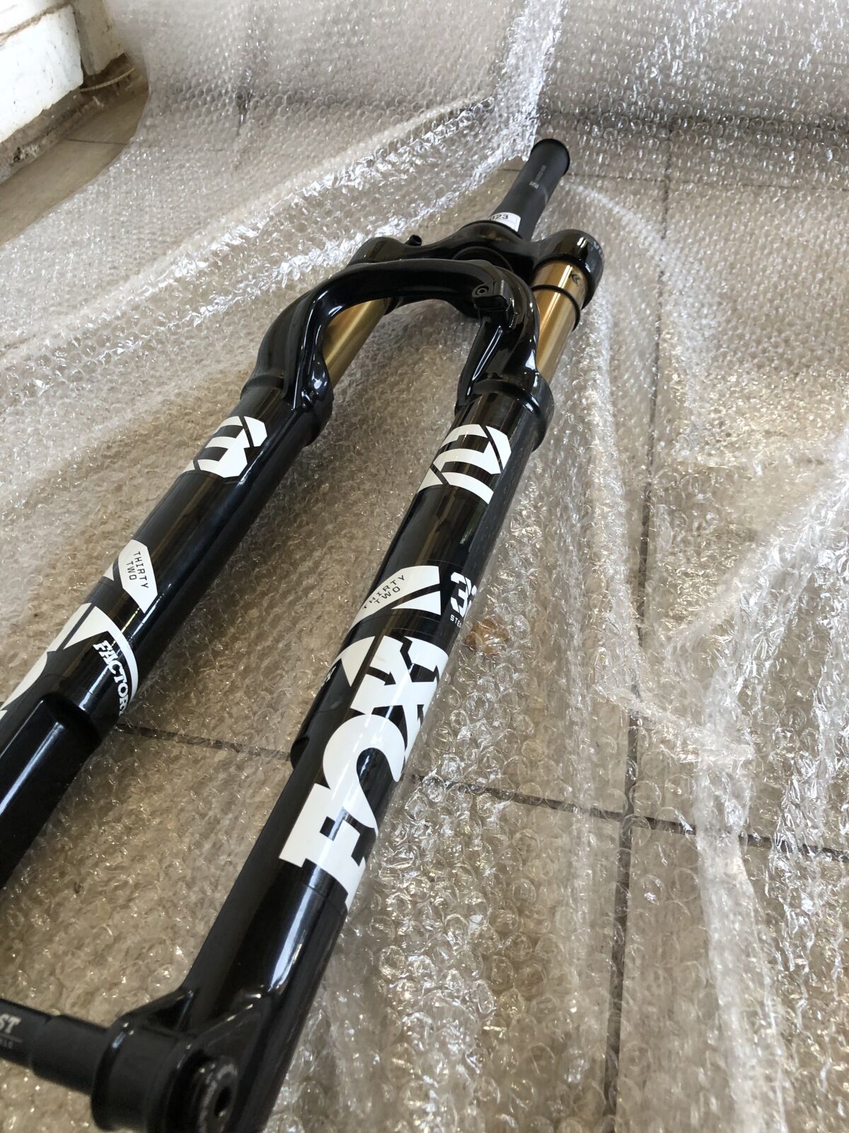 Fox 32 step cast factory - Kashima coat | Mountain Bike Forks | Bike Hub